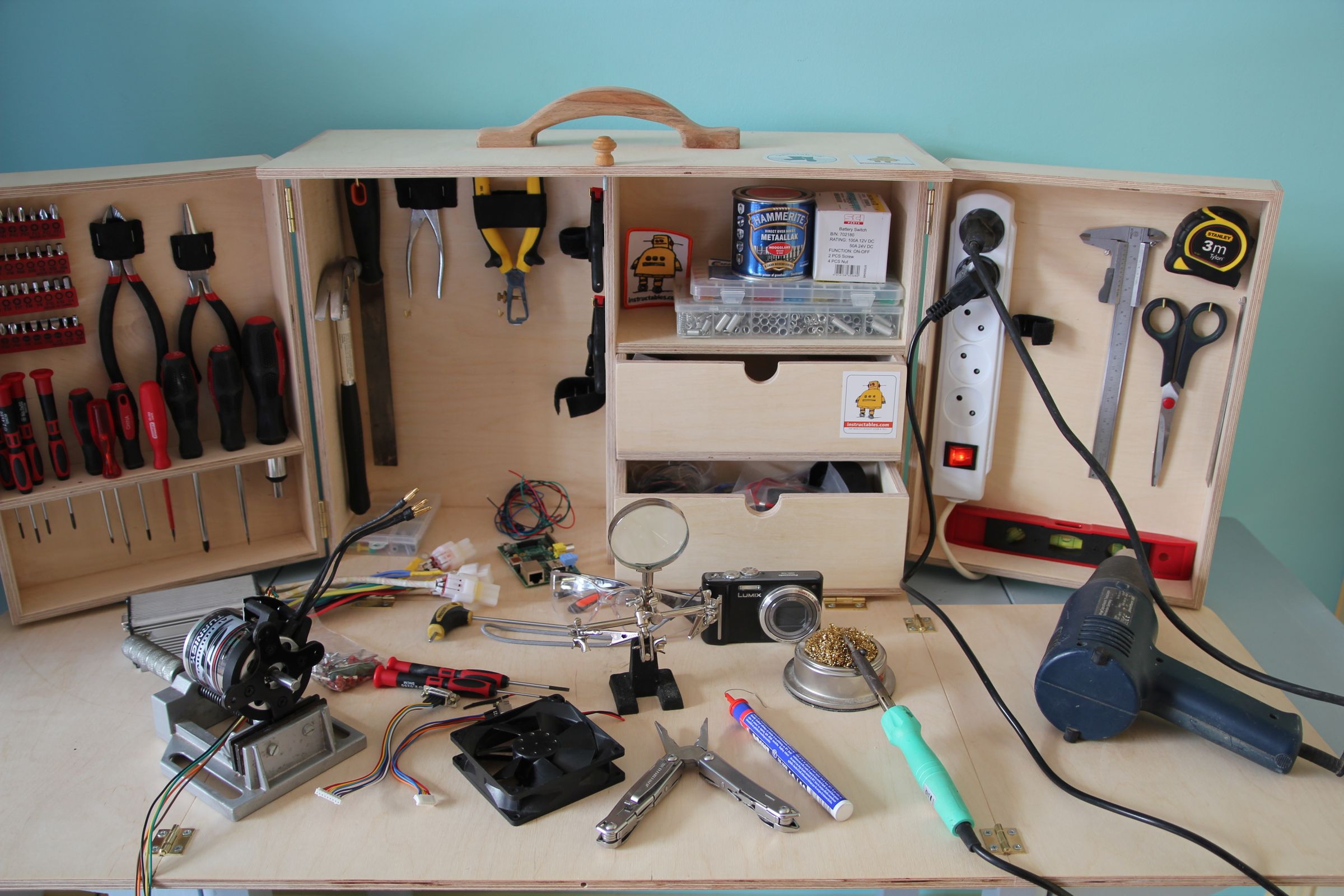 Make a Portable Workstation : 14 Steps (with Pictures) - Instructables