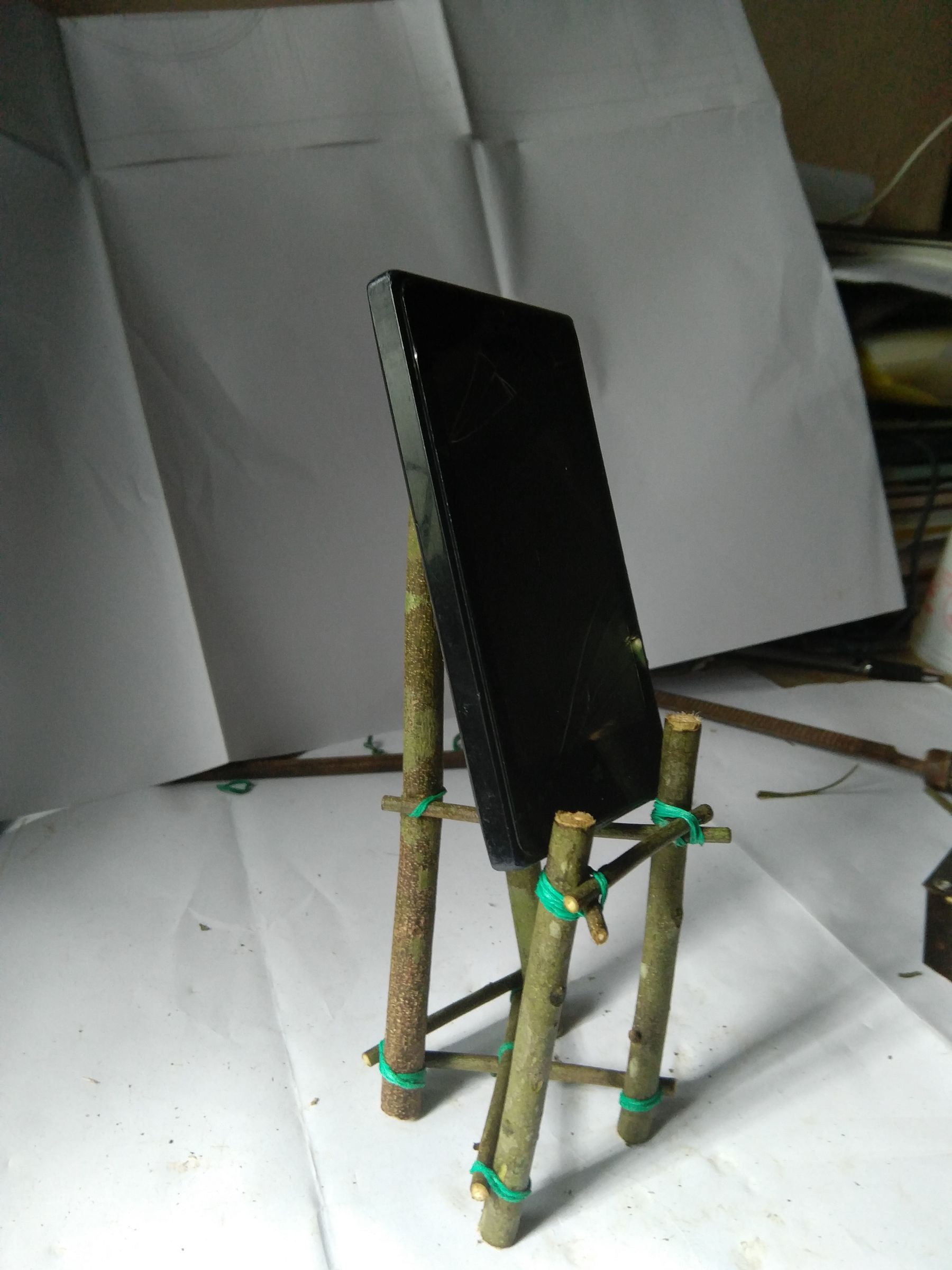 Mobile Phone Stand Using Sticks : 4 Steps - Instructables