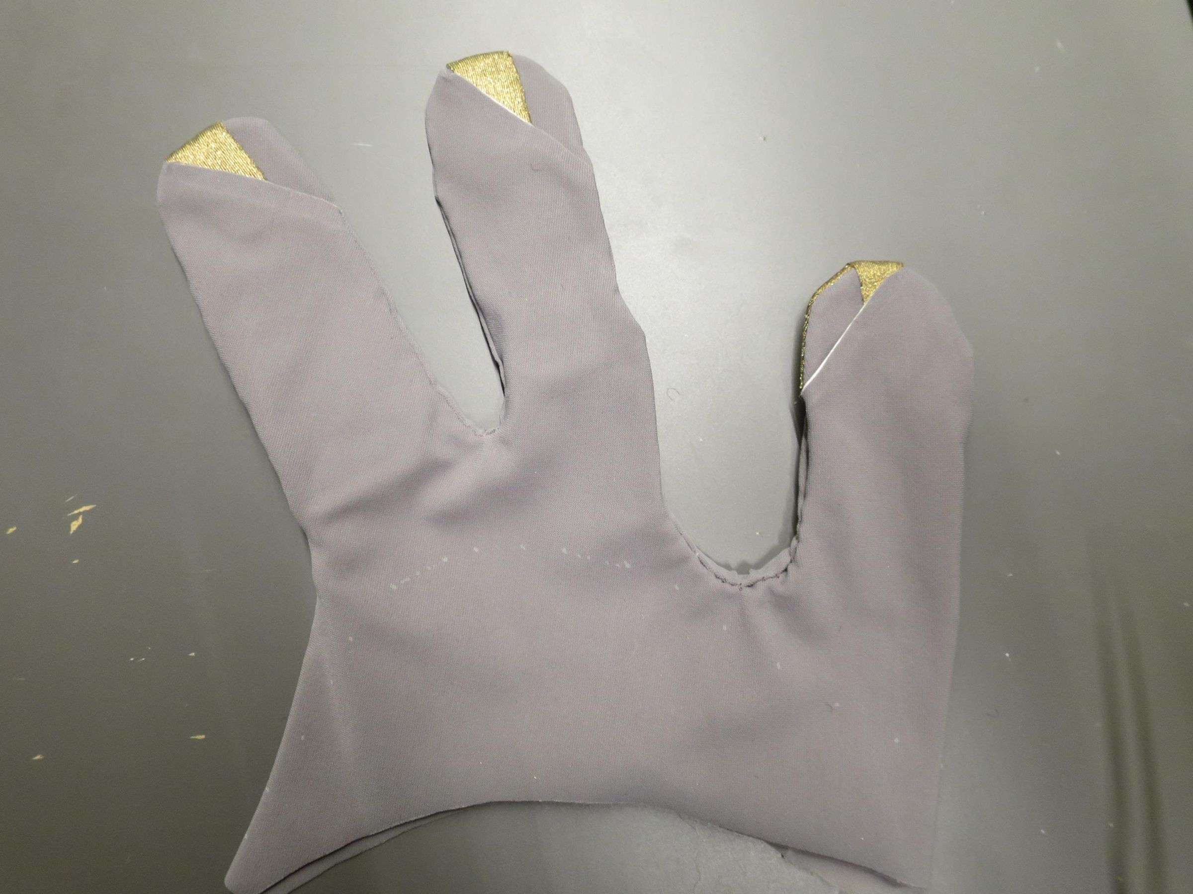‘HYBRID’ VR Data Gloves for Meta Quest + Vive Puck : 10 Steps (with ...