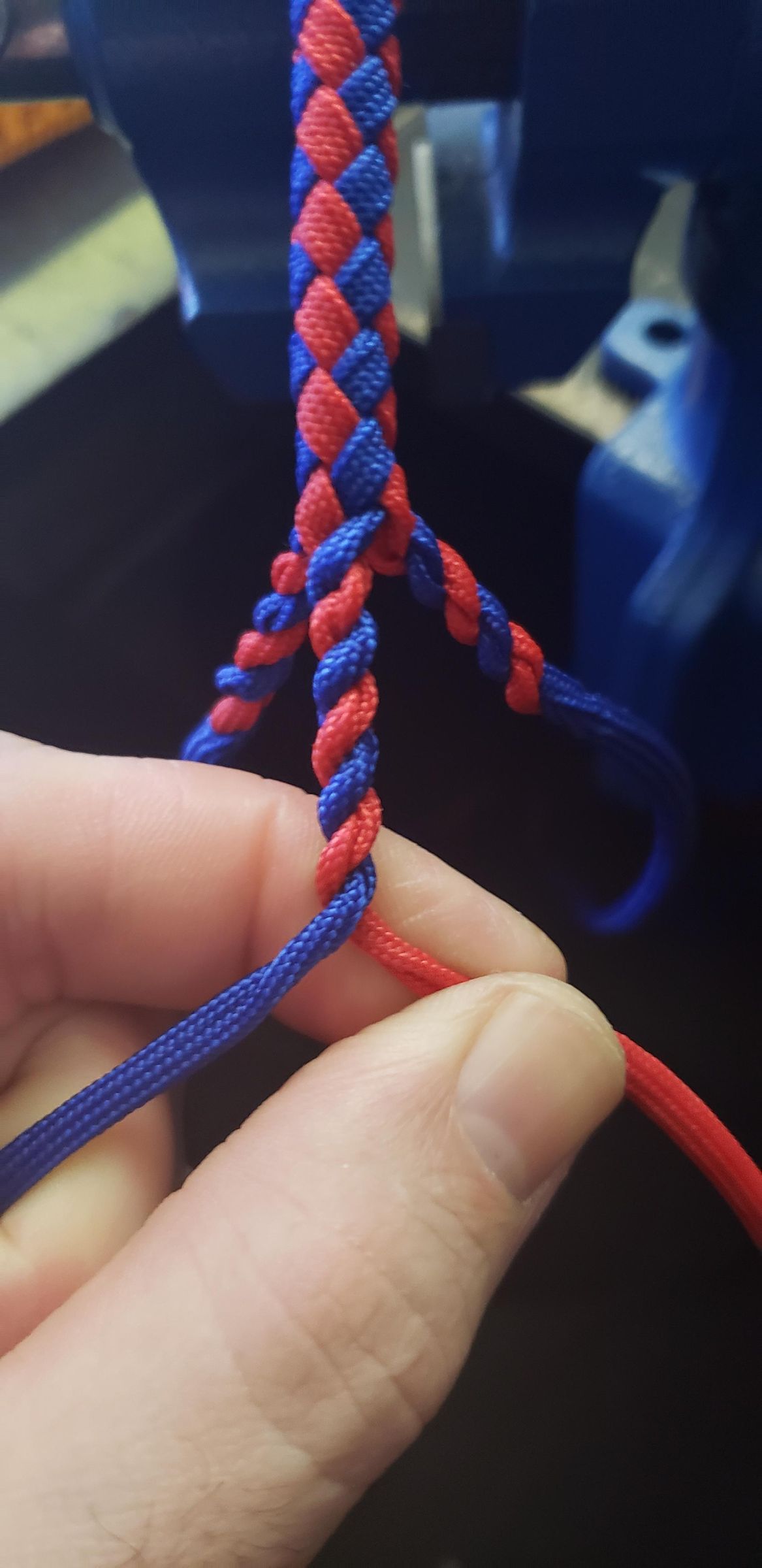 Tygra's Bolo-Whip With Paracord in 16 Plait : 9 Steps (with Pictures ...