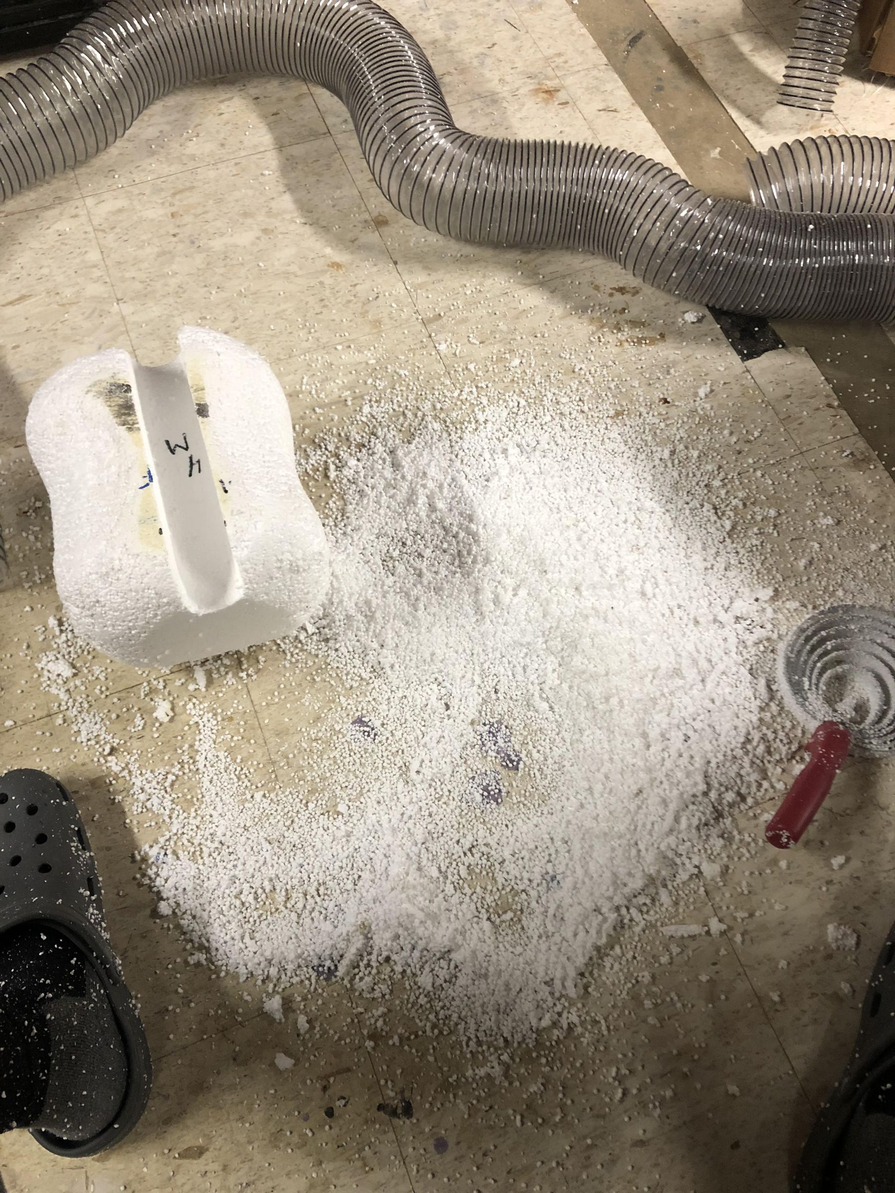 Over Sized Skeleton Breaking Out of My Home : 11 Steps (with Pictures ...