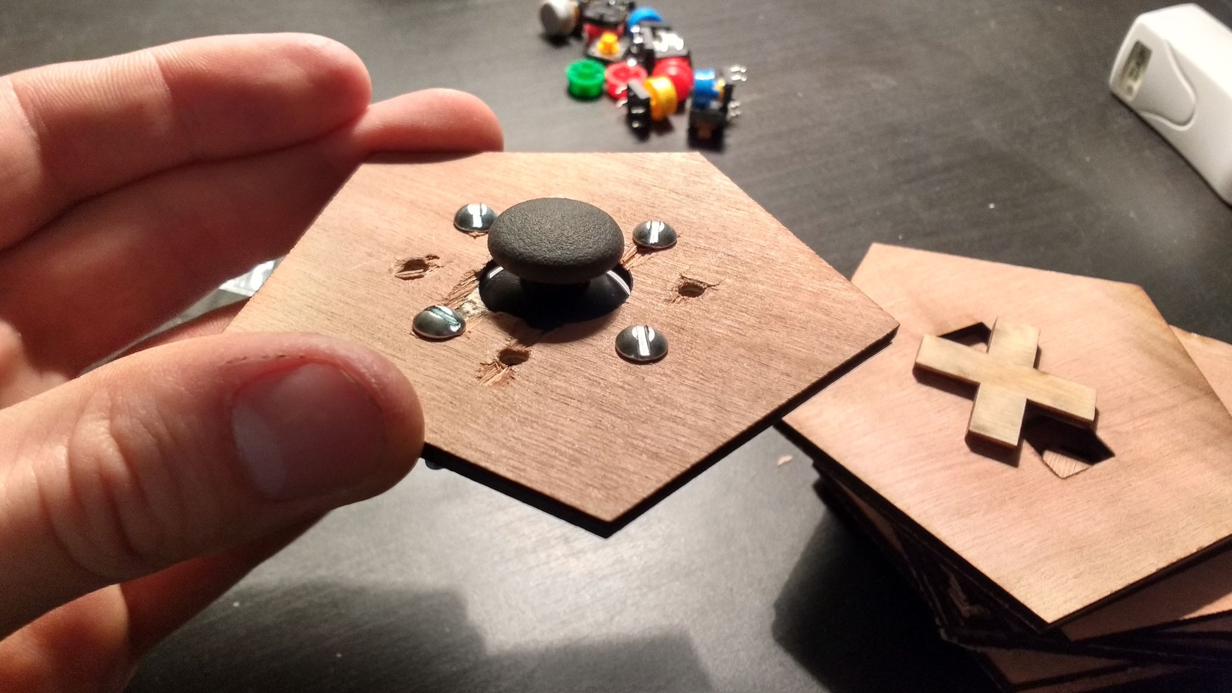 Odd Controller : 4 Steps - Instructables