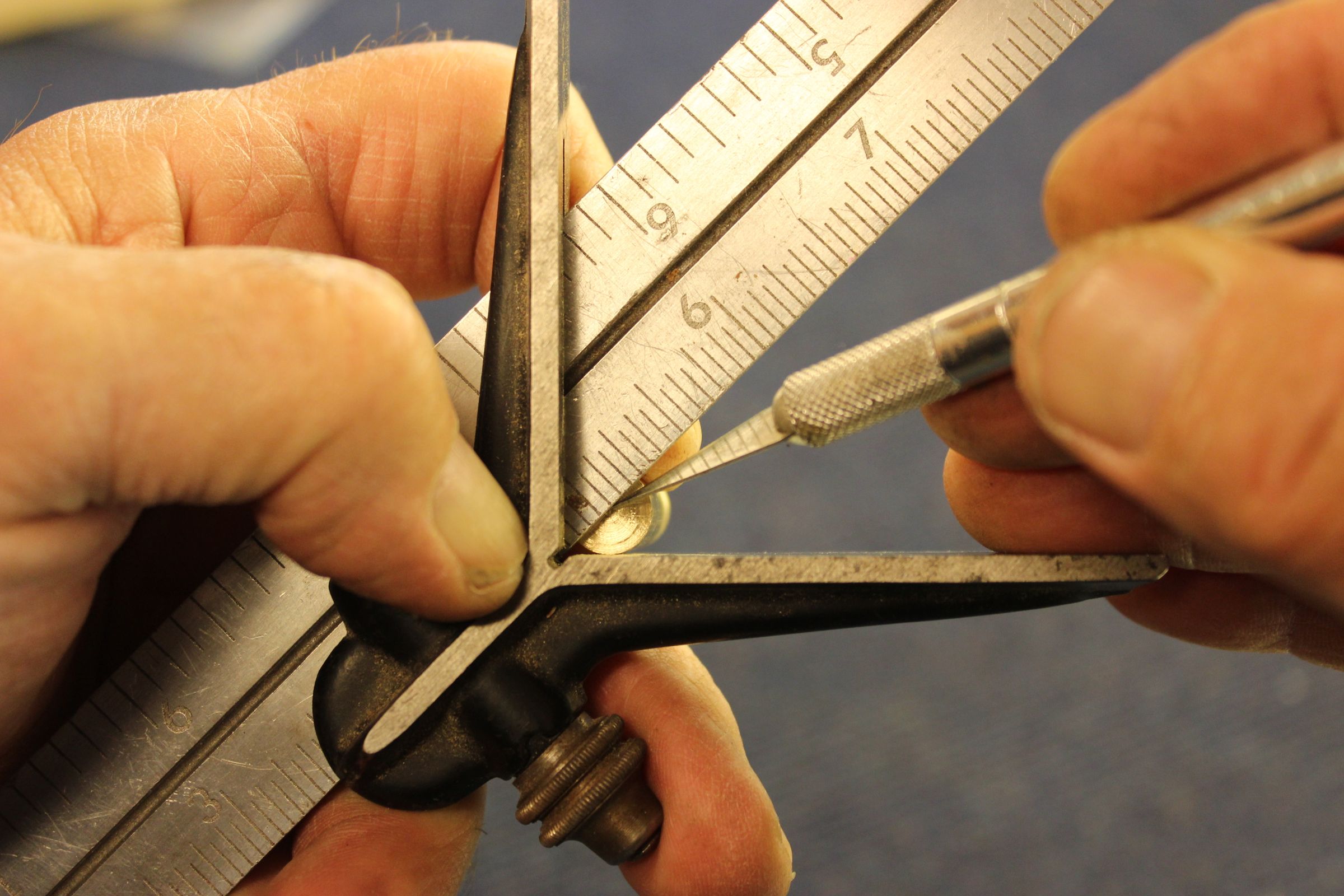 Find Exact Center and Drill Concentric Holes in Metal Rods : 6 Steps ...