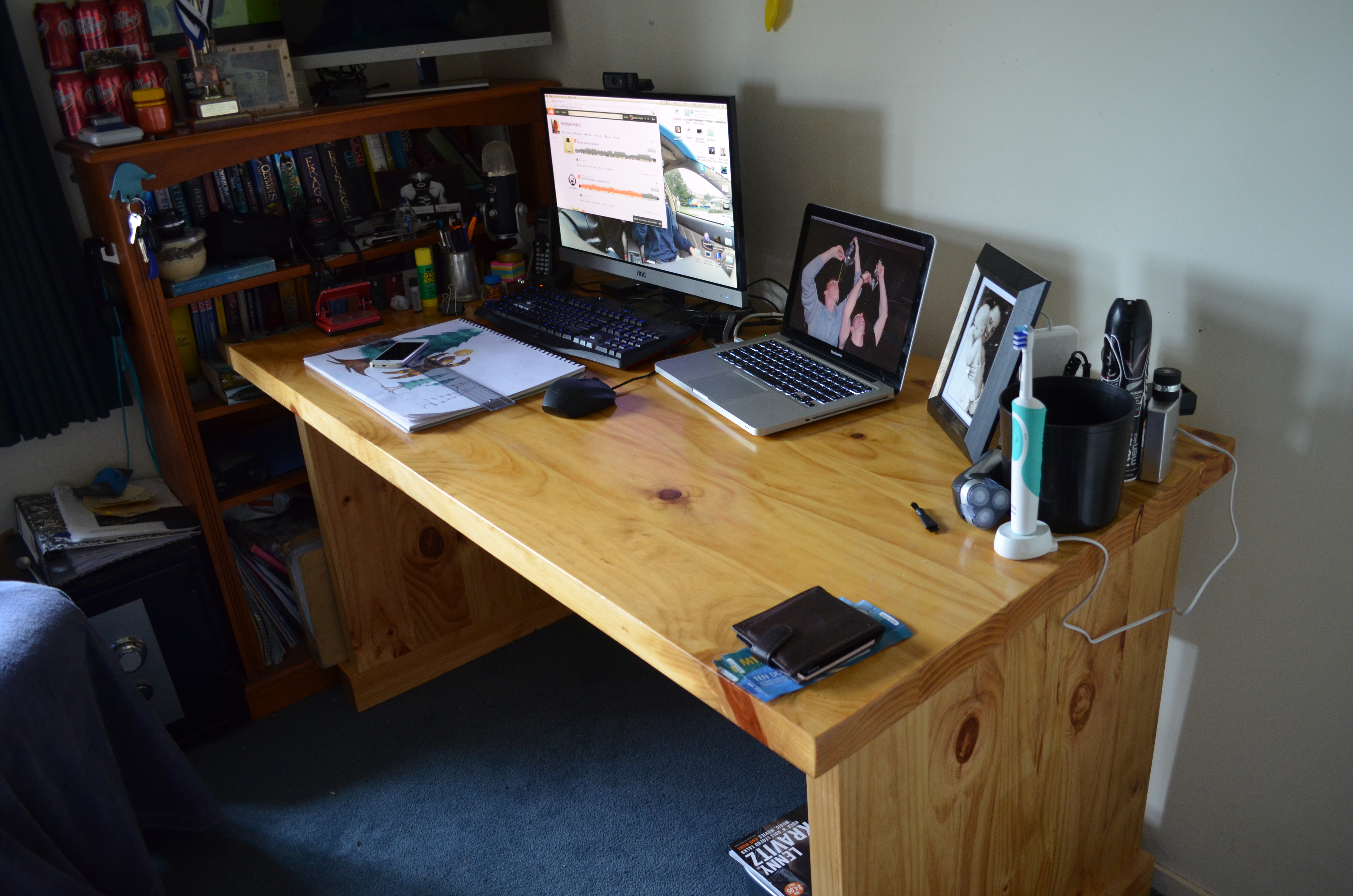 The Ultimate Desk. : 6 Steps - Instructables