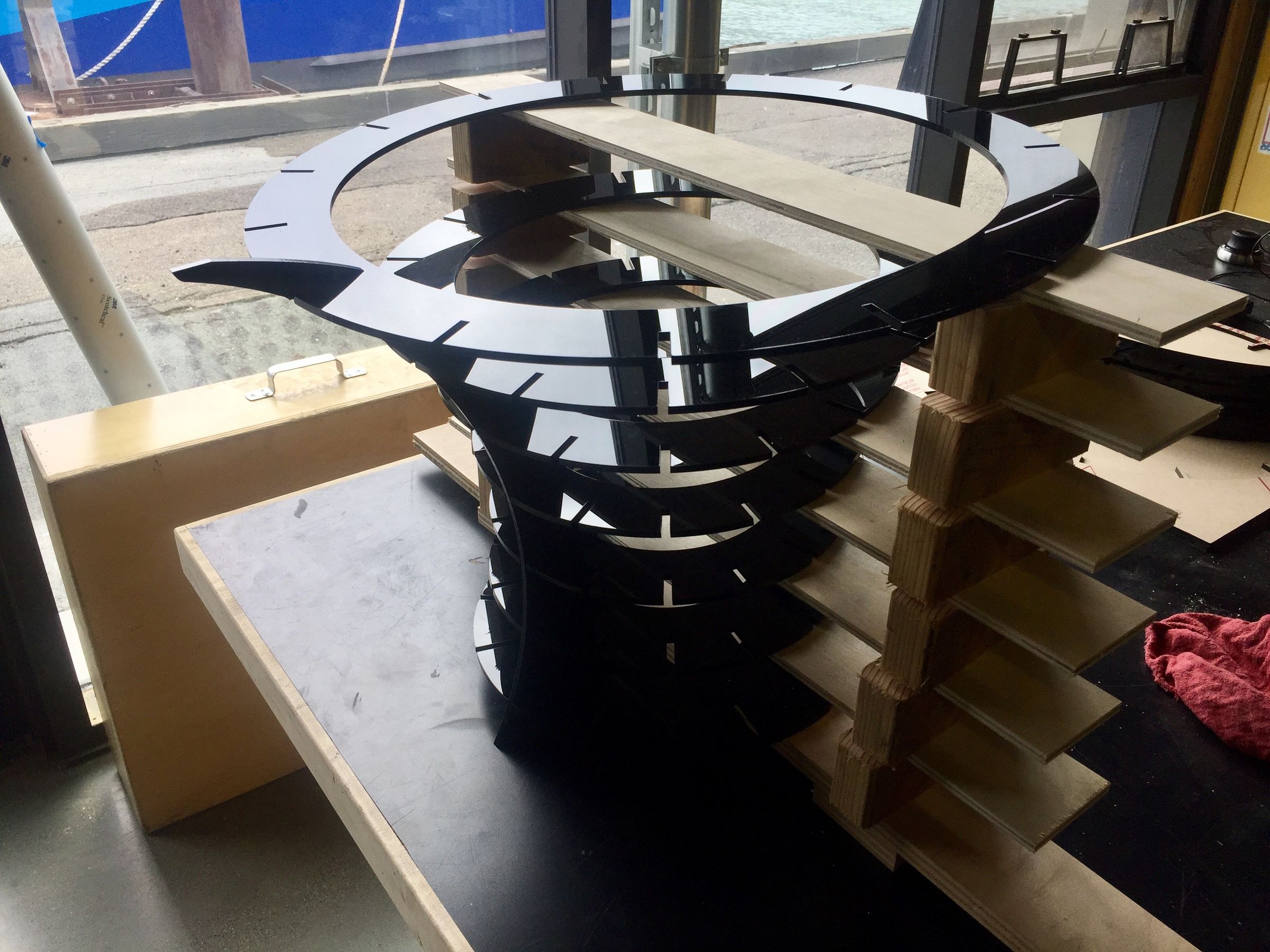 Black Hole Table : 6 Steps (with Pictures) - Instructables