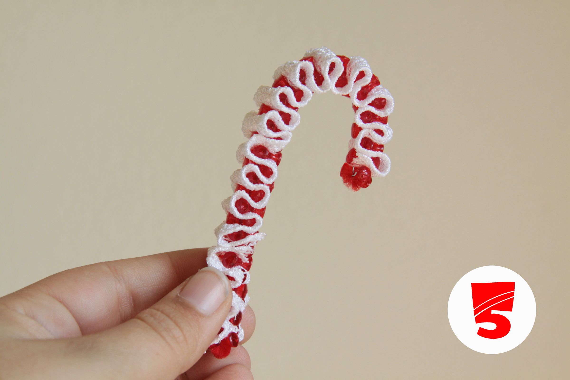 Candy Cane DIY Ornament : 5 Steps (with Pictures) - Instructables