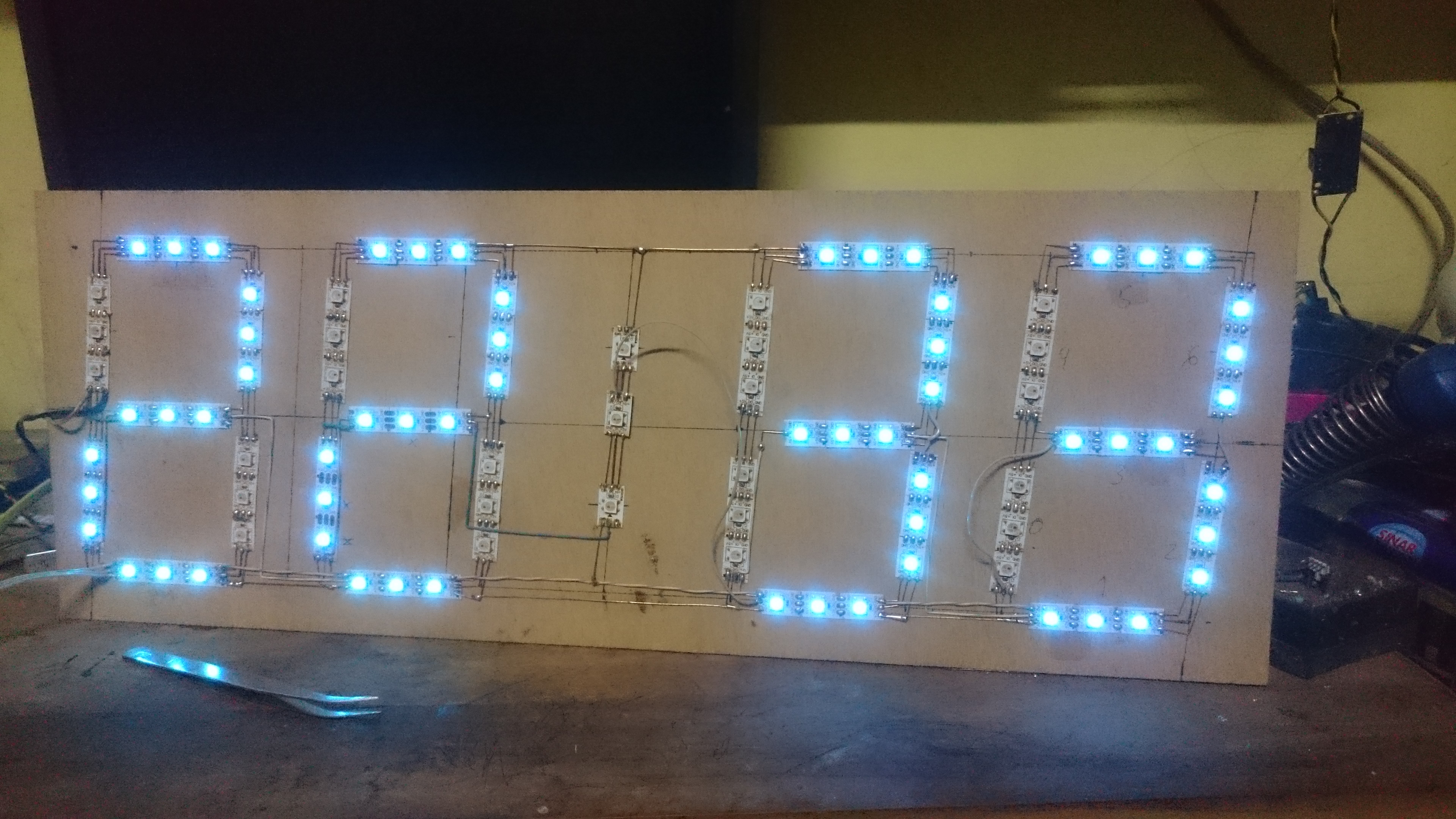 Big, Auto Dim, Room Clock (using Arduino and WS2811) : 10 Steps (with ...
