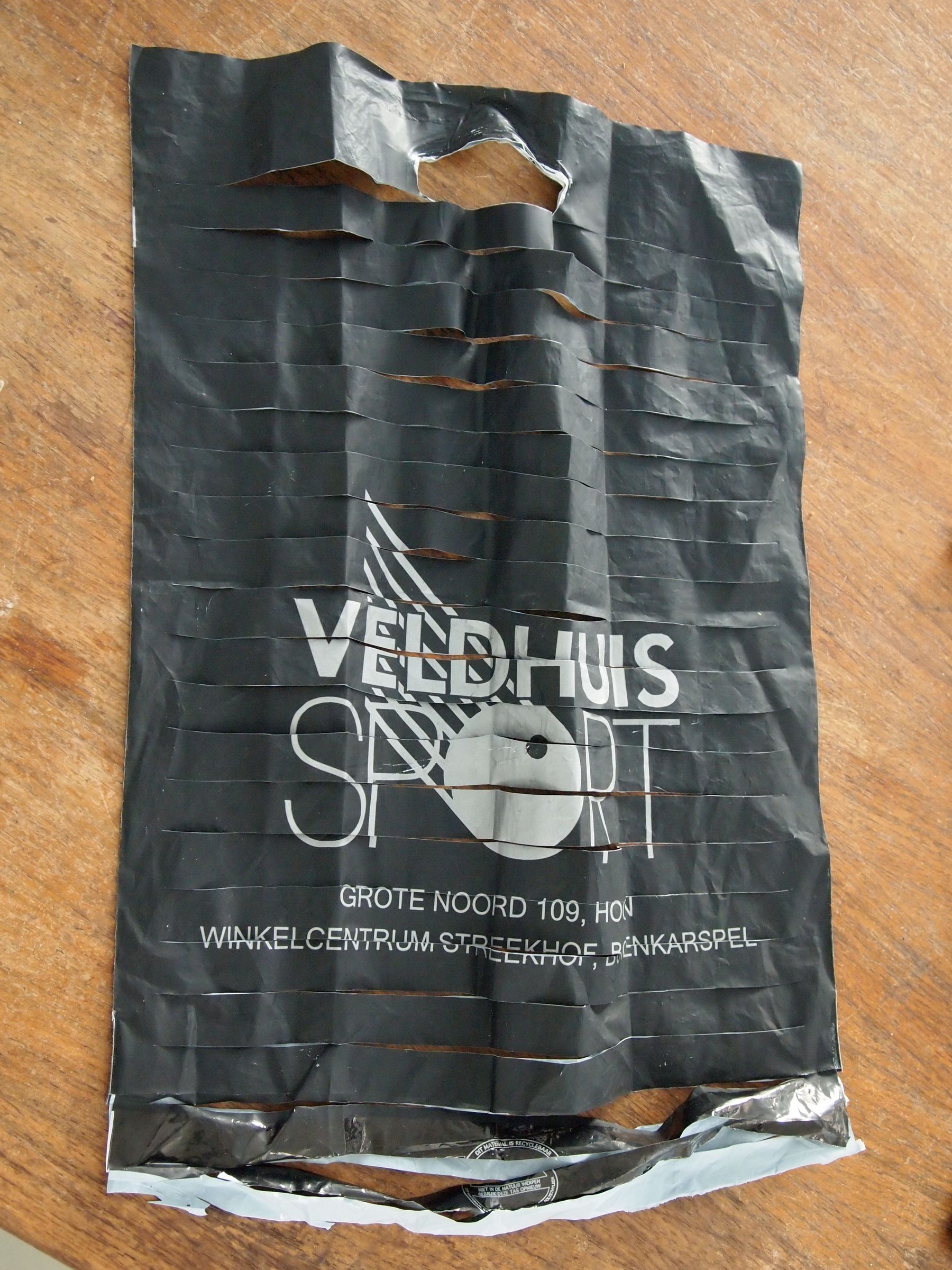 How to Make a Plarn Shopper : 4 Steps (with Pictures) - Instructables