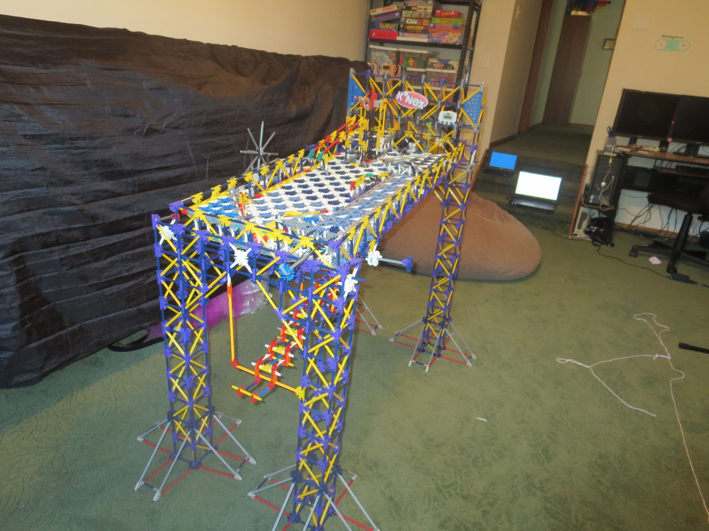 Deluxe K'nex Pinball Machine : 8 Steps - Instructables