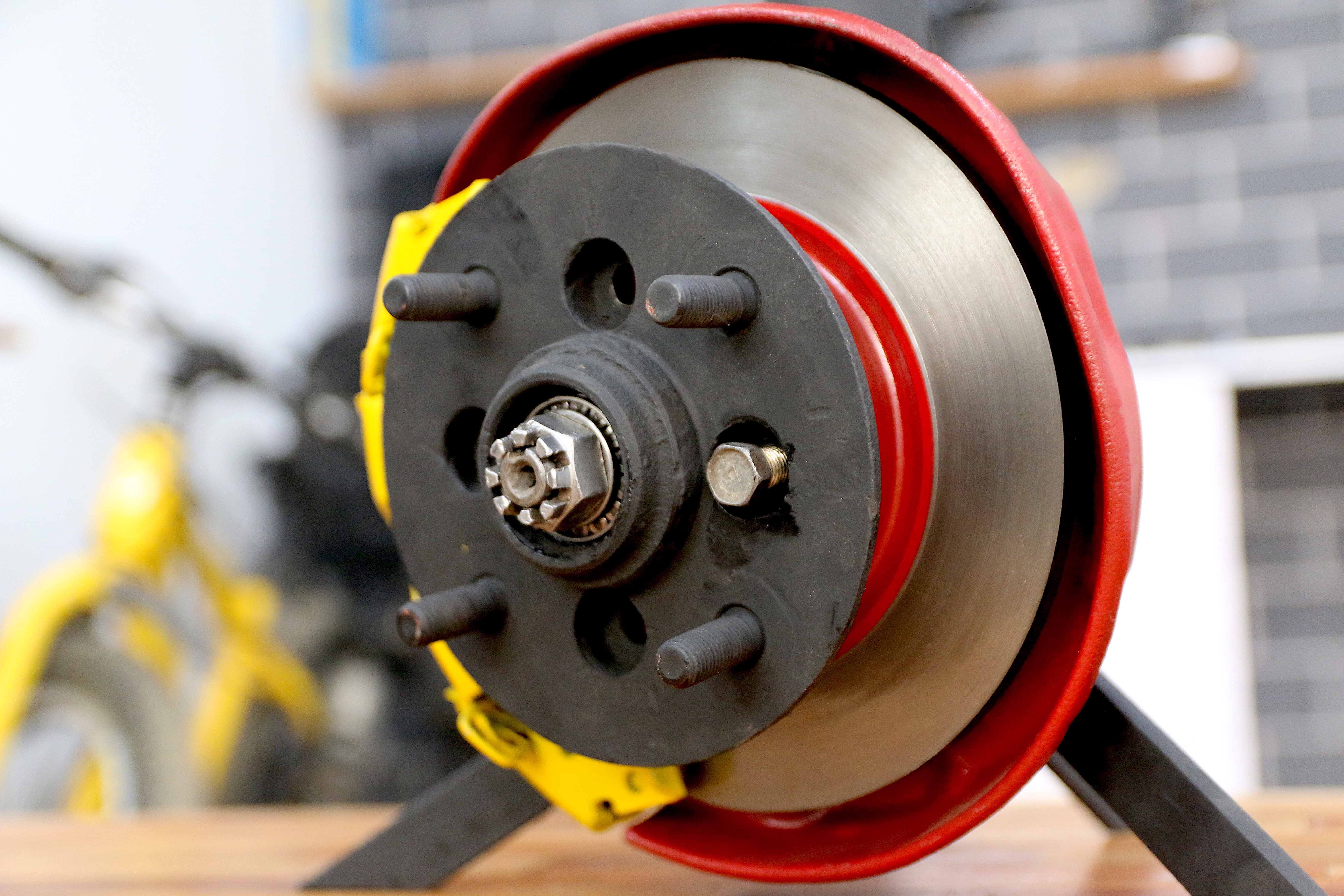 DIY Shock Absorber Stool : 9 Steps (with Pictures) - Instructables