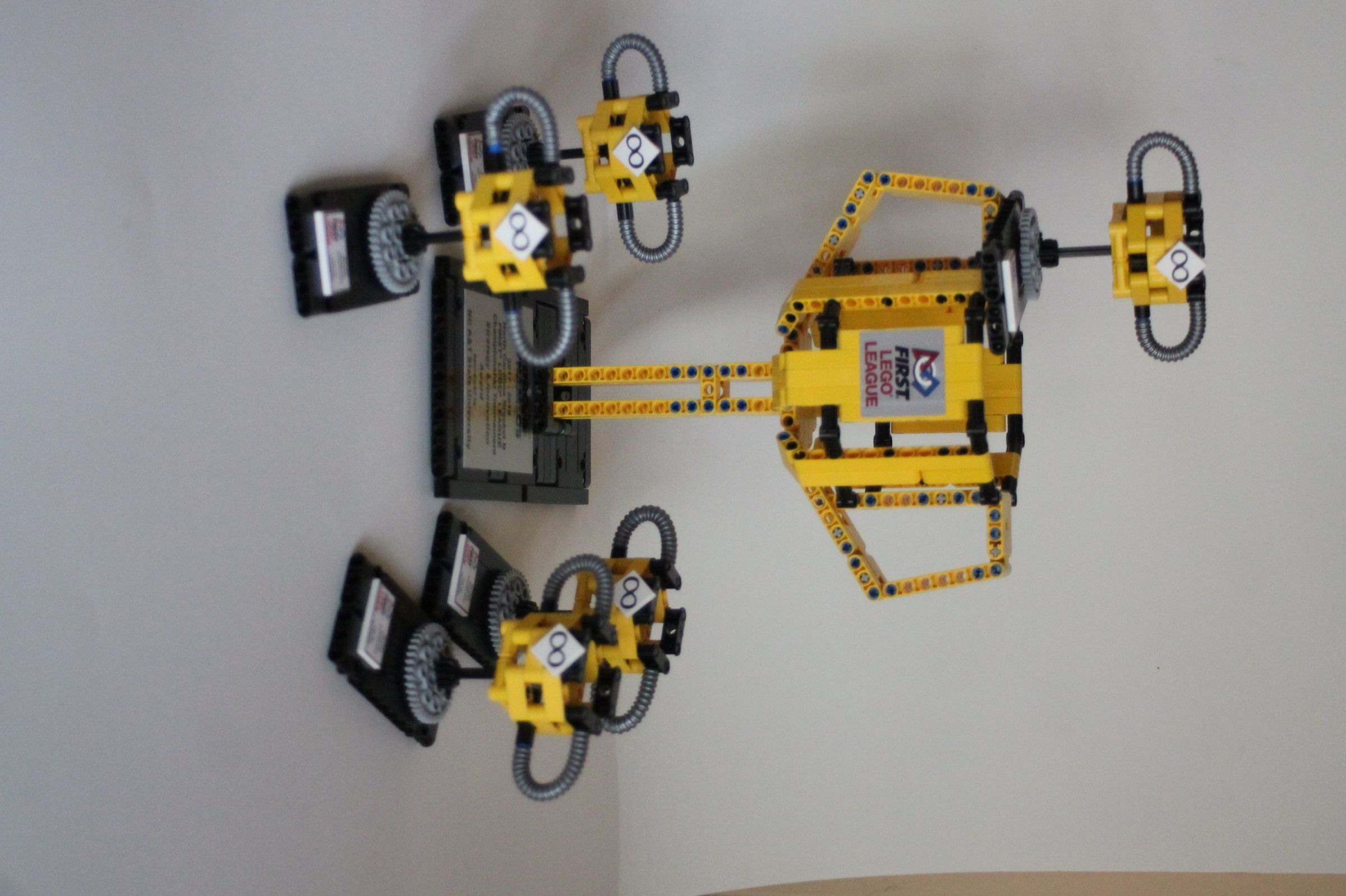 Mini First Lego League Trophy : 14 Steps - Instructables