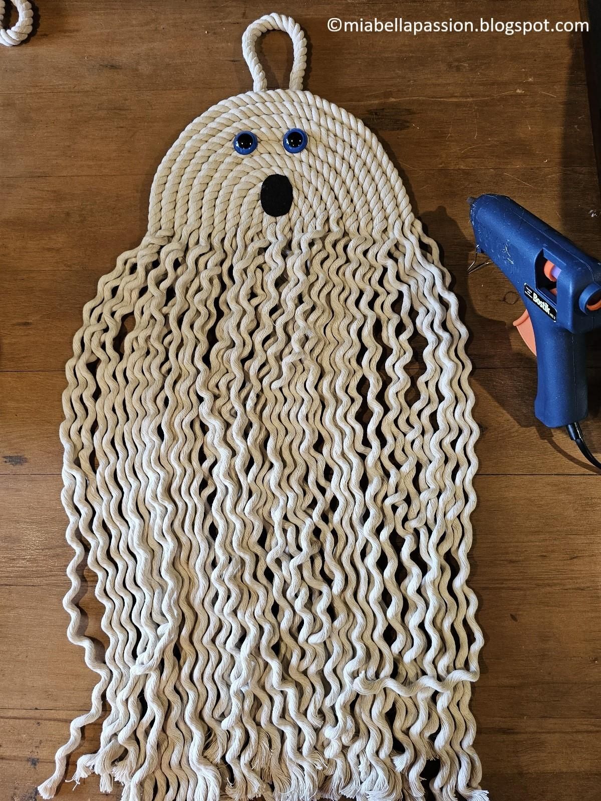 Funky DIY Rope Ghosts : 8 Steps (with Pictures) - Instructables