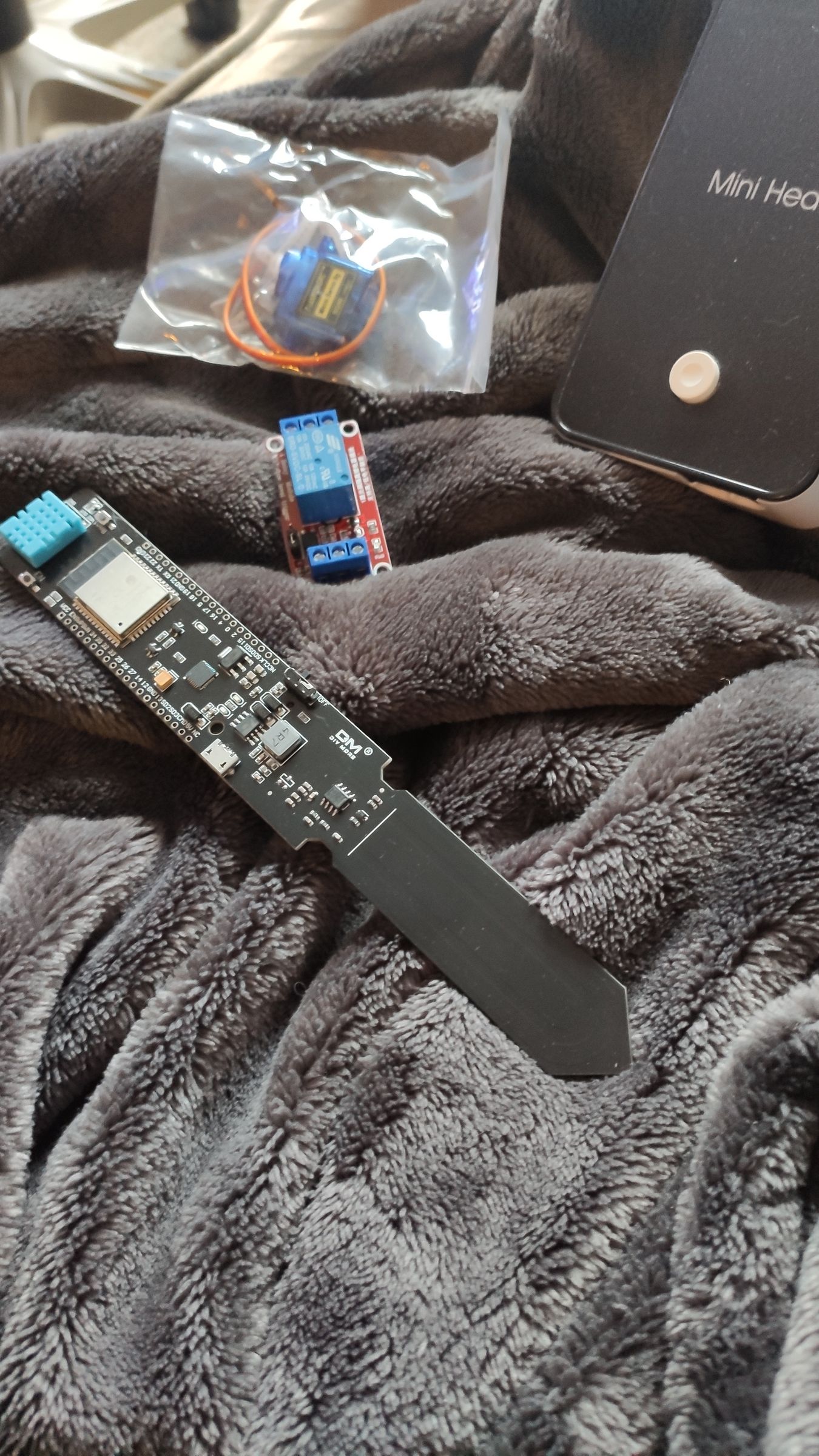 ESP32 WiFi SOIL MOISTURE SENSOR : 5 Steps - Instructables