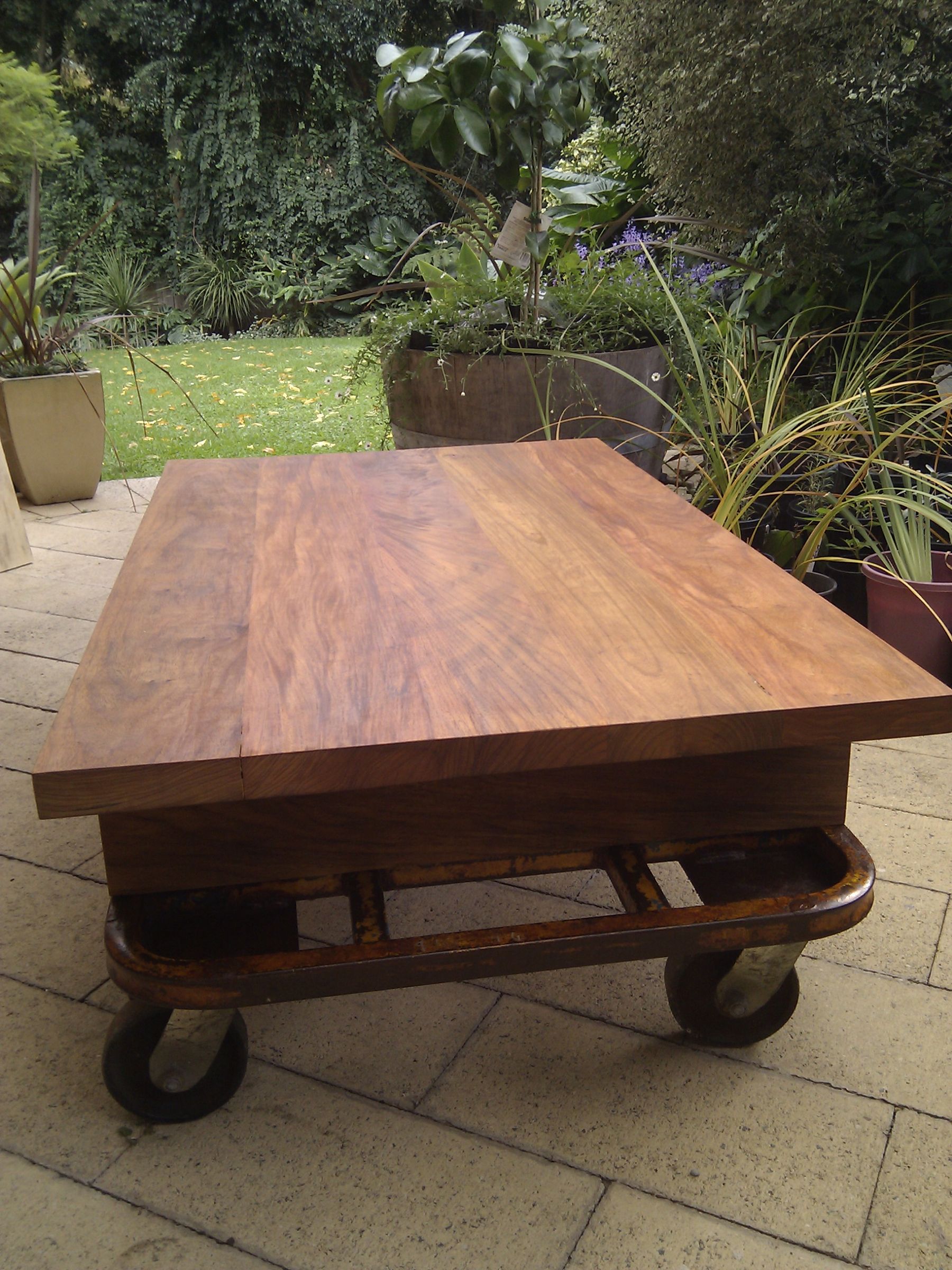 Outdoor Coffee Table (with Pictures) - Instructables