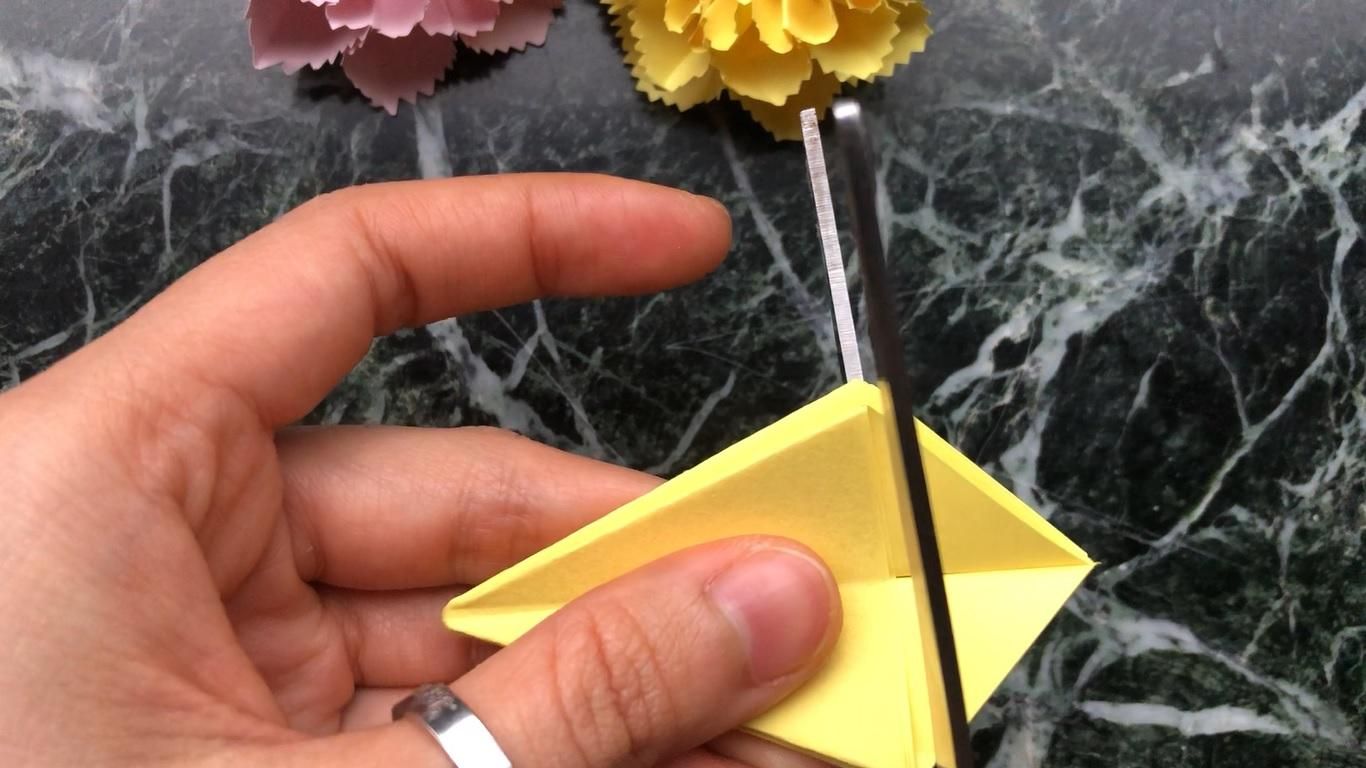 Easy Origami Carnation Flower : 5 Steps (with Pictures) - Instructables