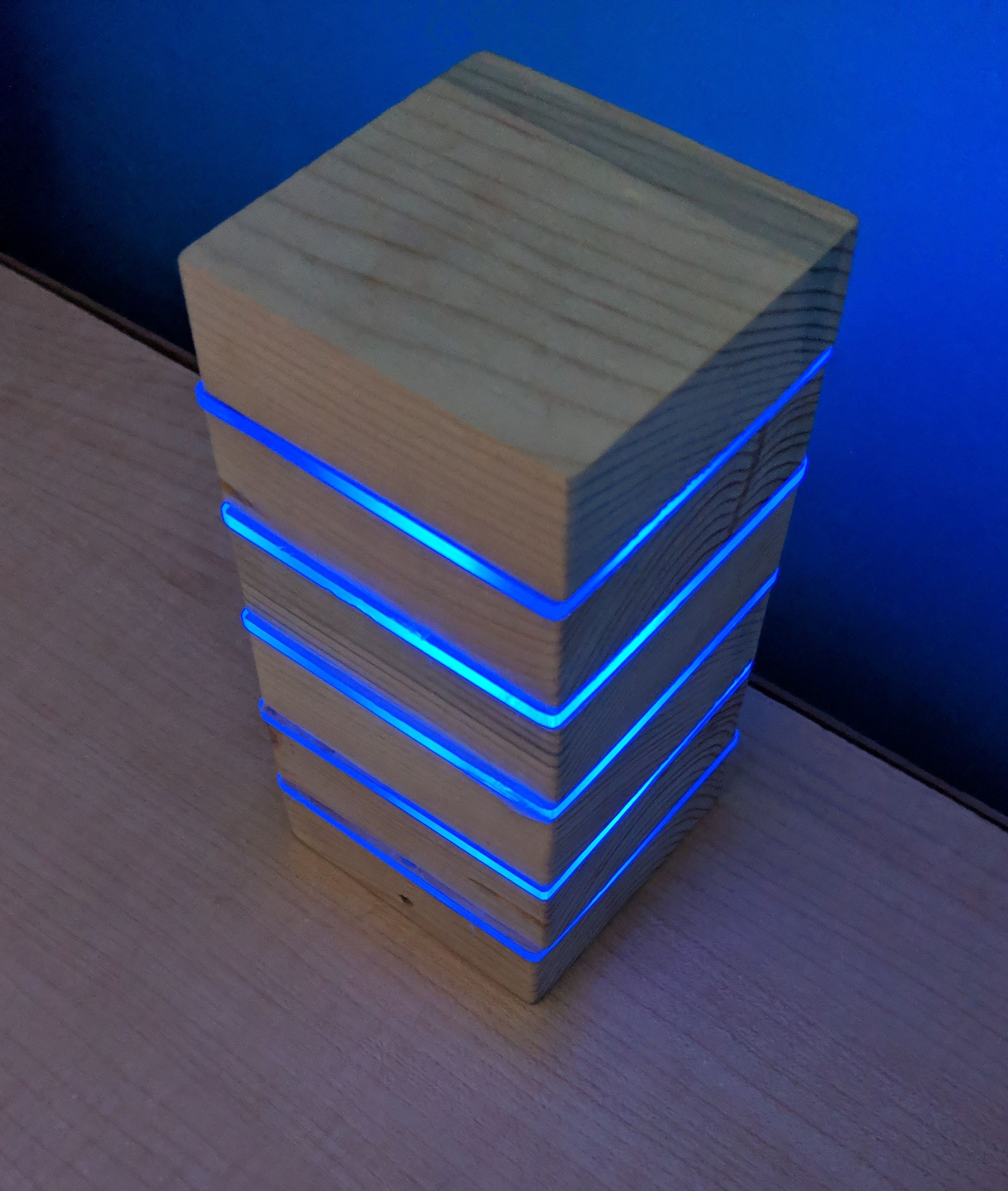 Awsome DIY Lamp : 6 Steps (with Pictures) - Instructables