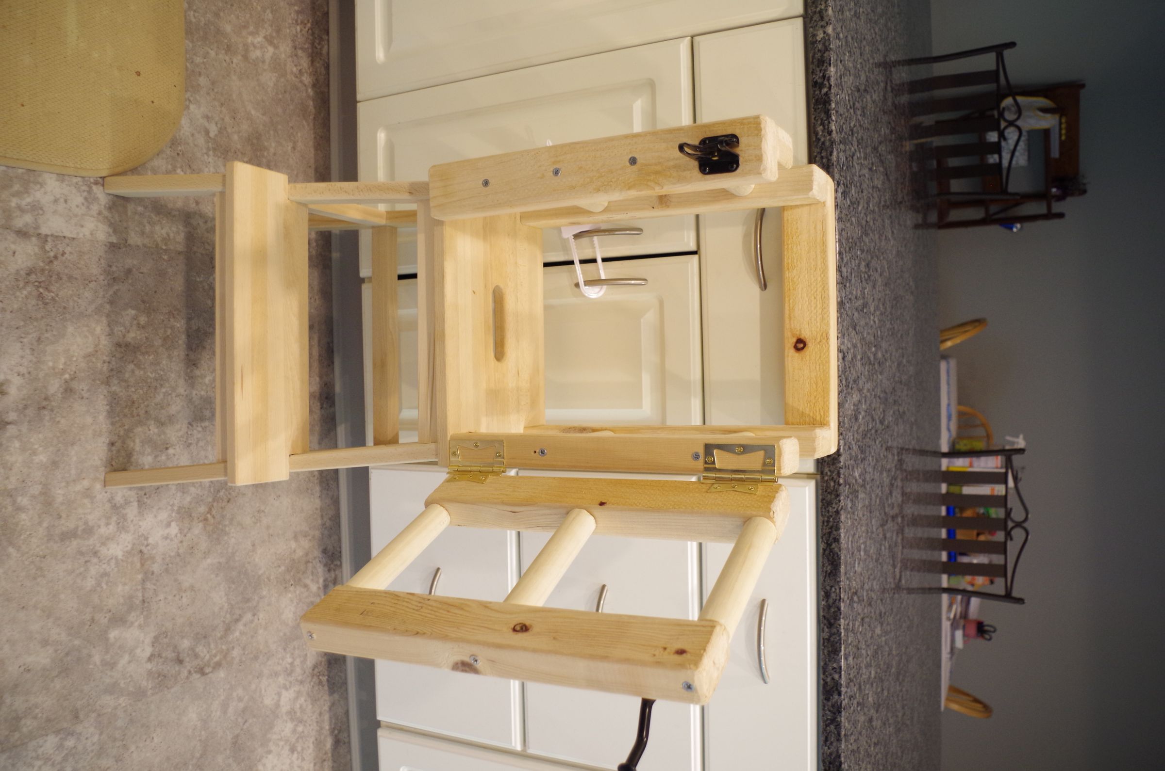 Kitchen Helper Tower : 8 Steps (with Pictures) - Instructables