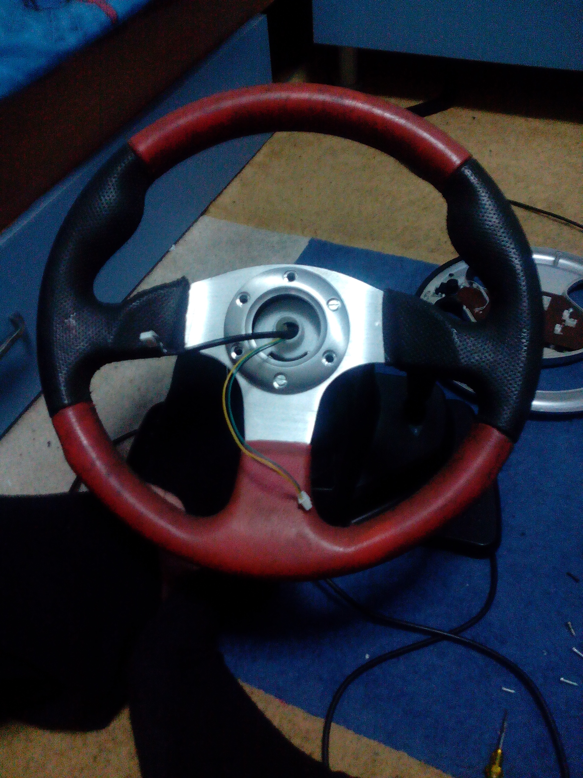 Pc Steering Wheel Mod Gembird : 4 Steps - Instructables