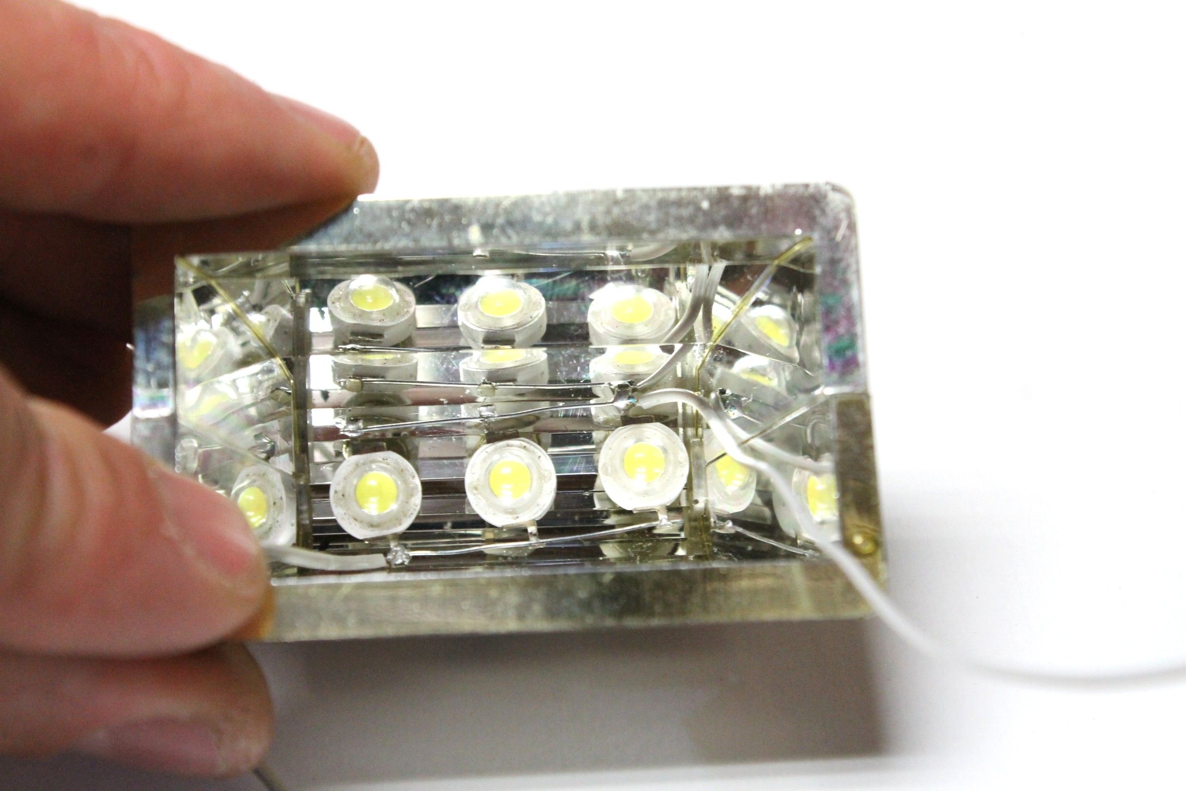 Camera Flash to Flashlight : 8 Steps (with Pictures) - Instructables