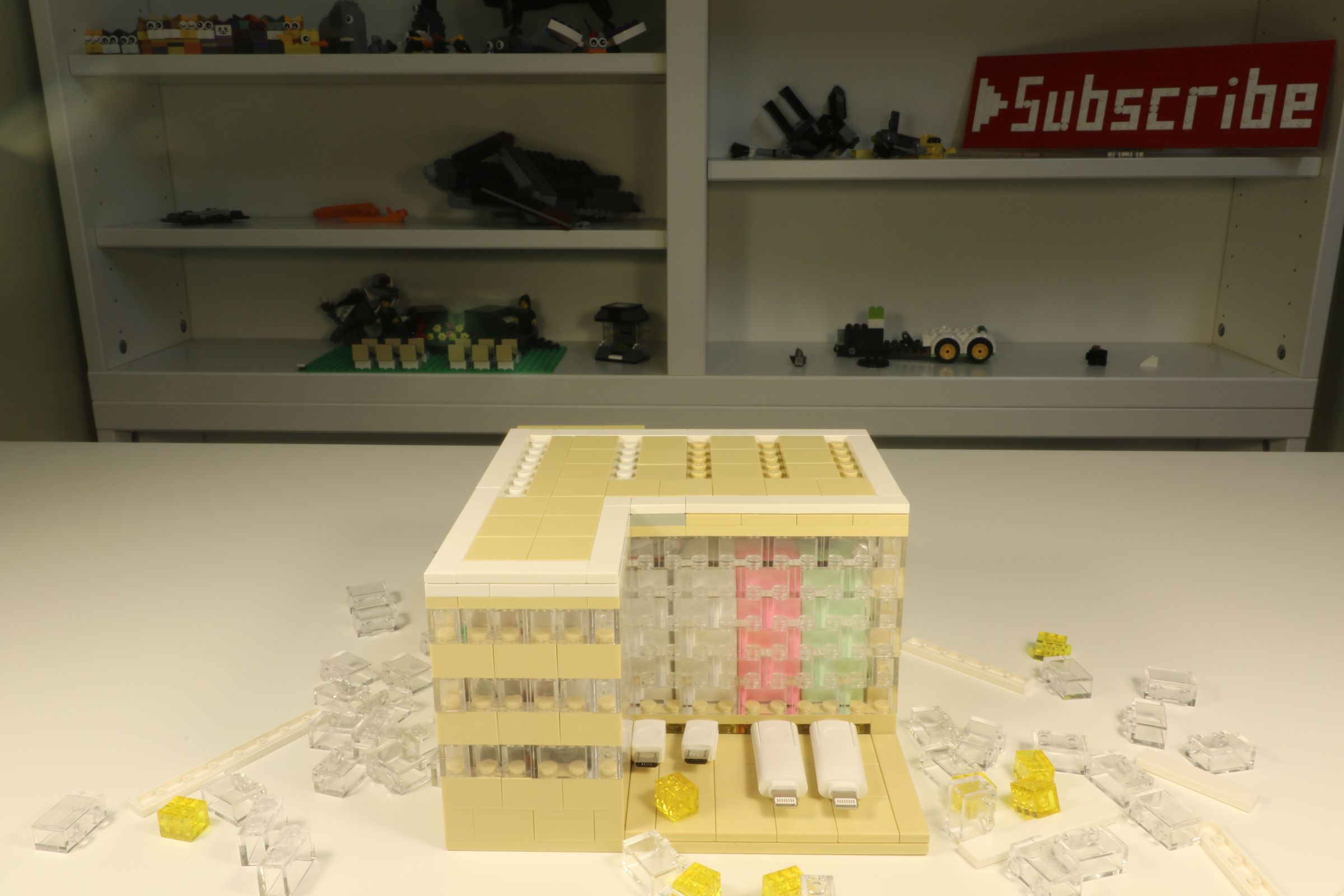 Lego Retractable Charging Station Ver. 2 : 4 Steps - Instructables