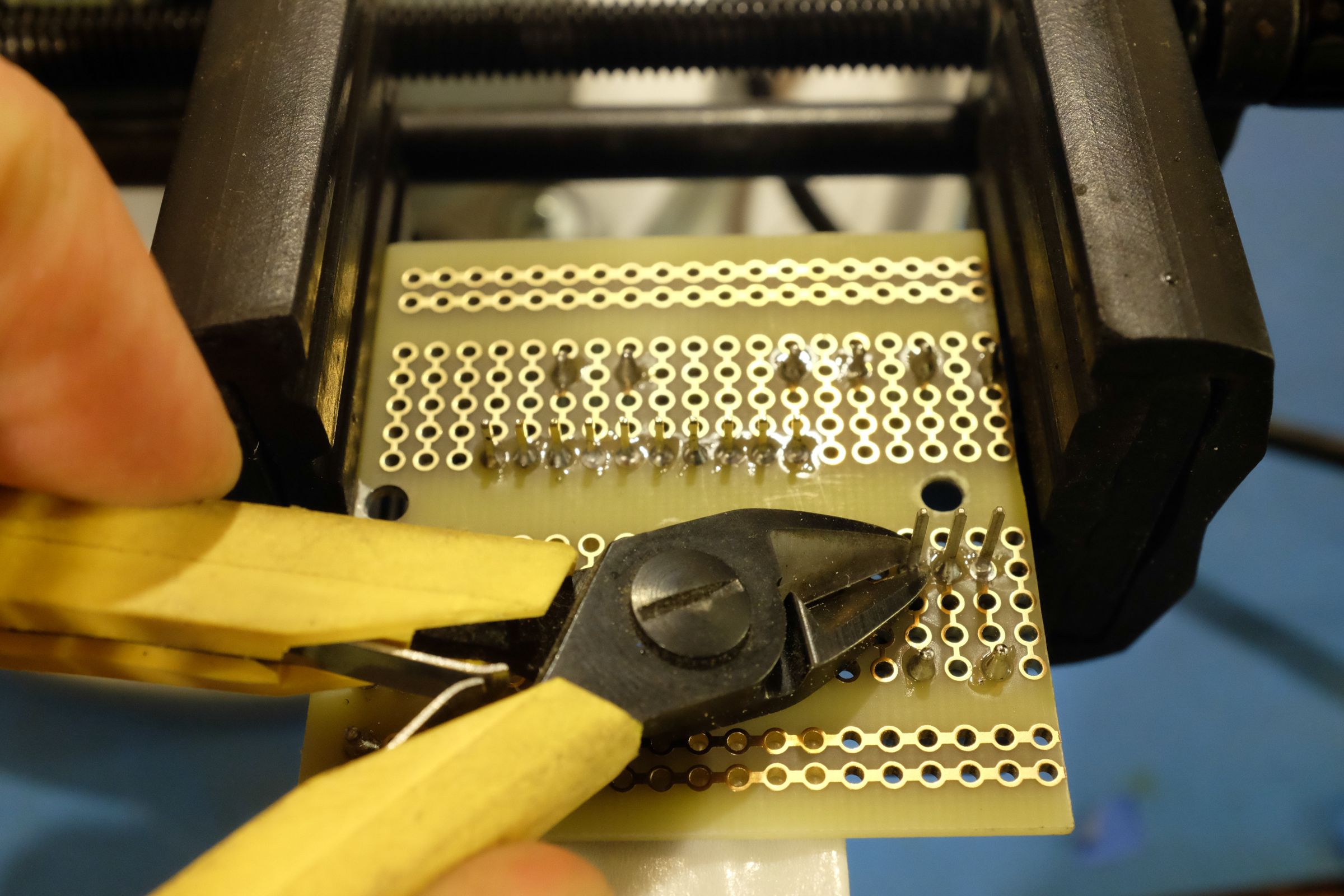 Wireless Mechanical Shutter Release : 11 Steps (with Pictures ...