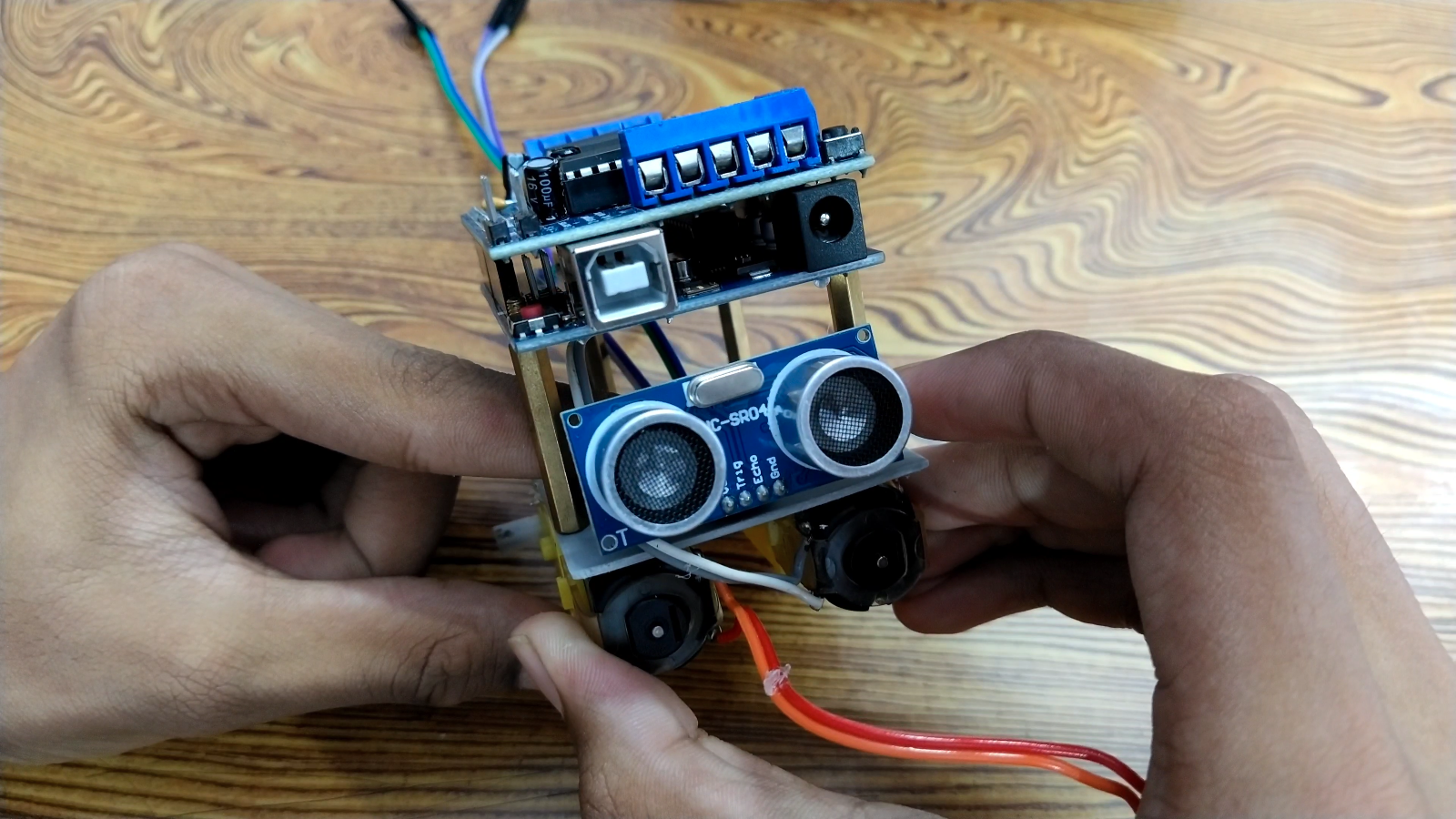 How to Make Small Obstacle Avoiding Car With L293d Motor Driver Shield ...