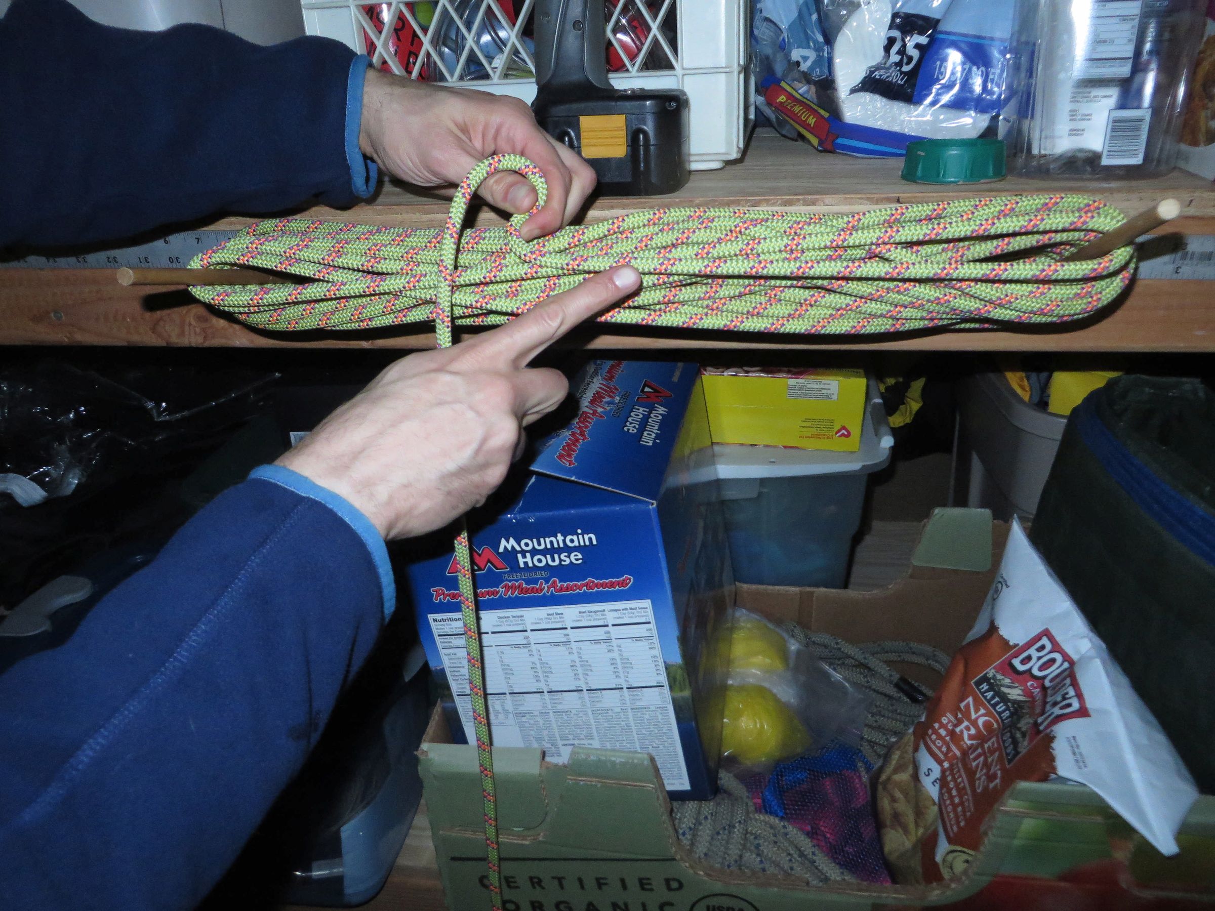 Coil Ropes and Cords Perfectly With the Two-peg System - Instructables