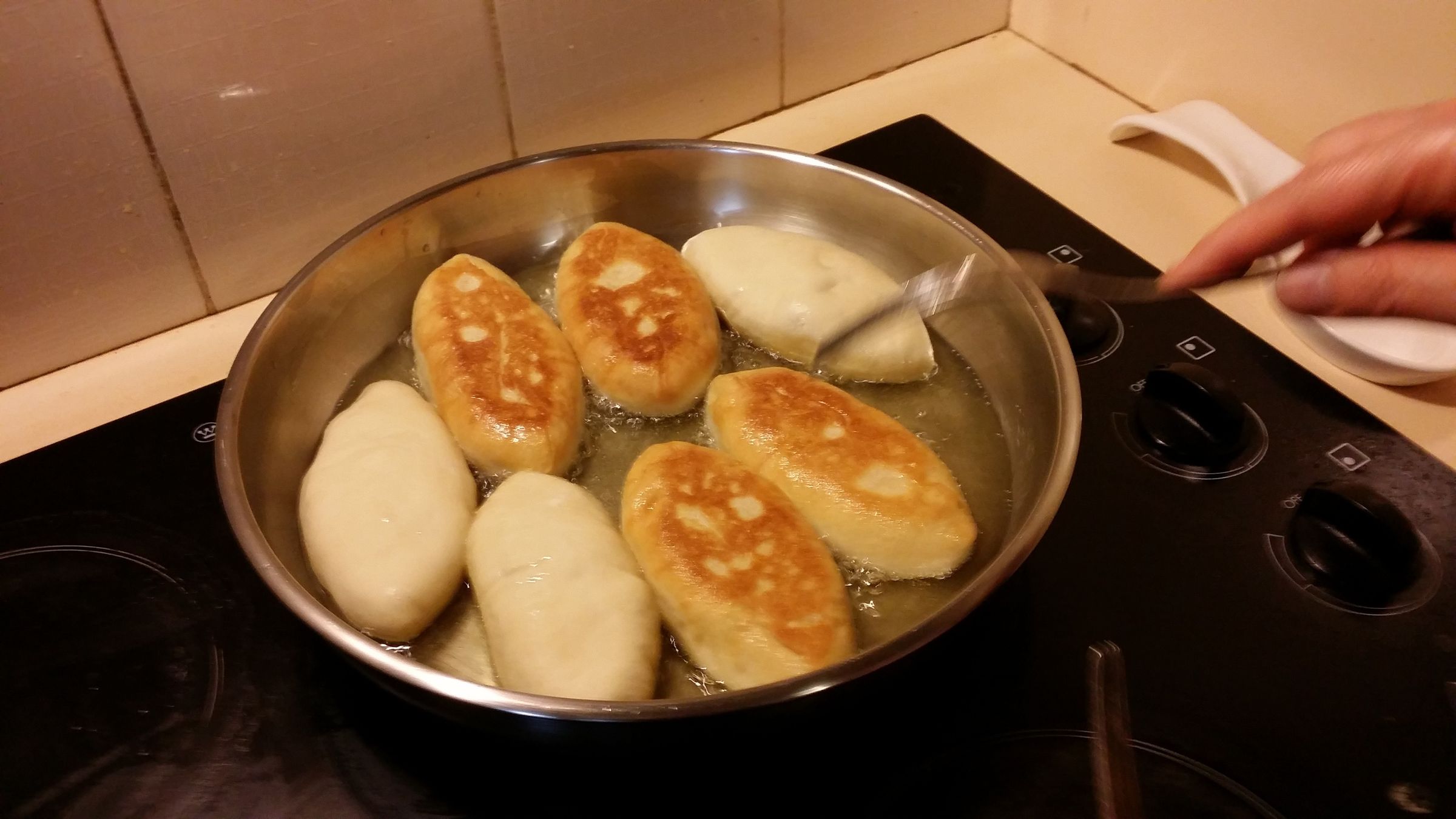 Fried Russian Pies (pirozhki) : 5 Steps (with Pictures) - Instructables