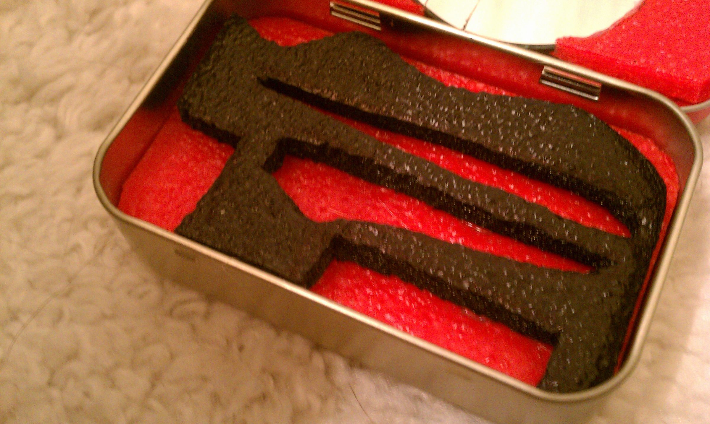 Stealthy Altoids Tin Grooming Kit : 4 Steps - Instructables