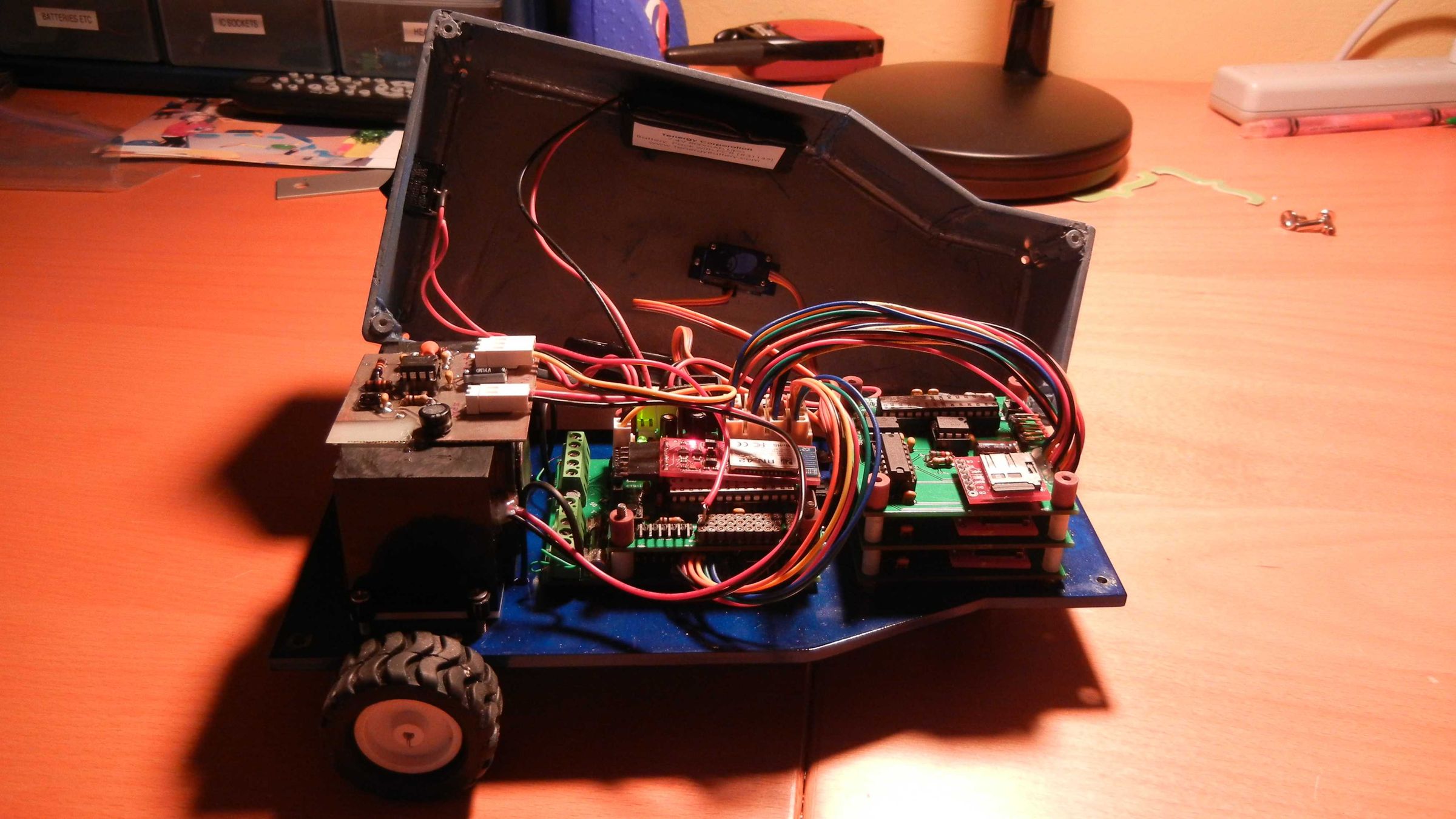 JabberBot! the Arduino Robot With an ATMega Brain and Bluetooth Braun ...