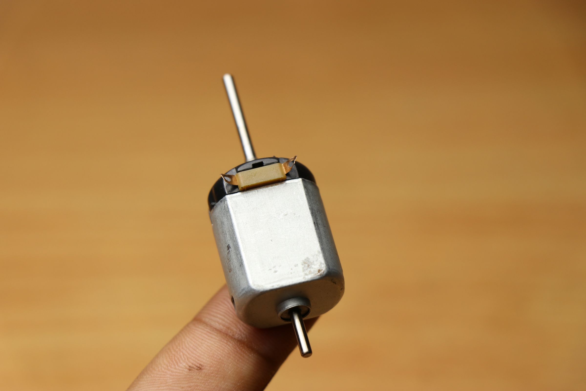 How to Make Dual Shaft DC MOTOR Without Removing Frame : 3 Steps ...
