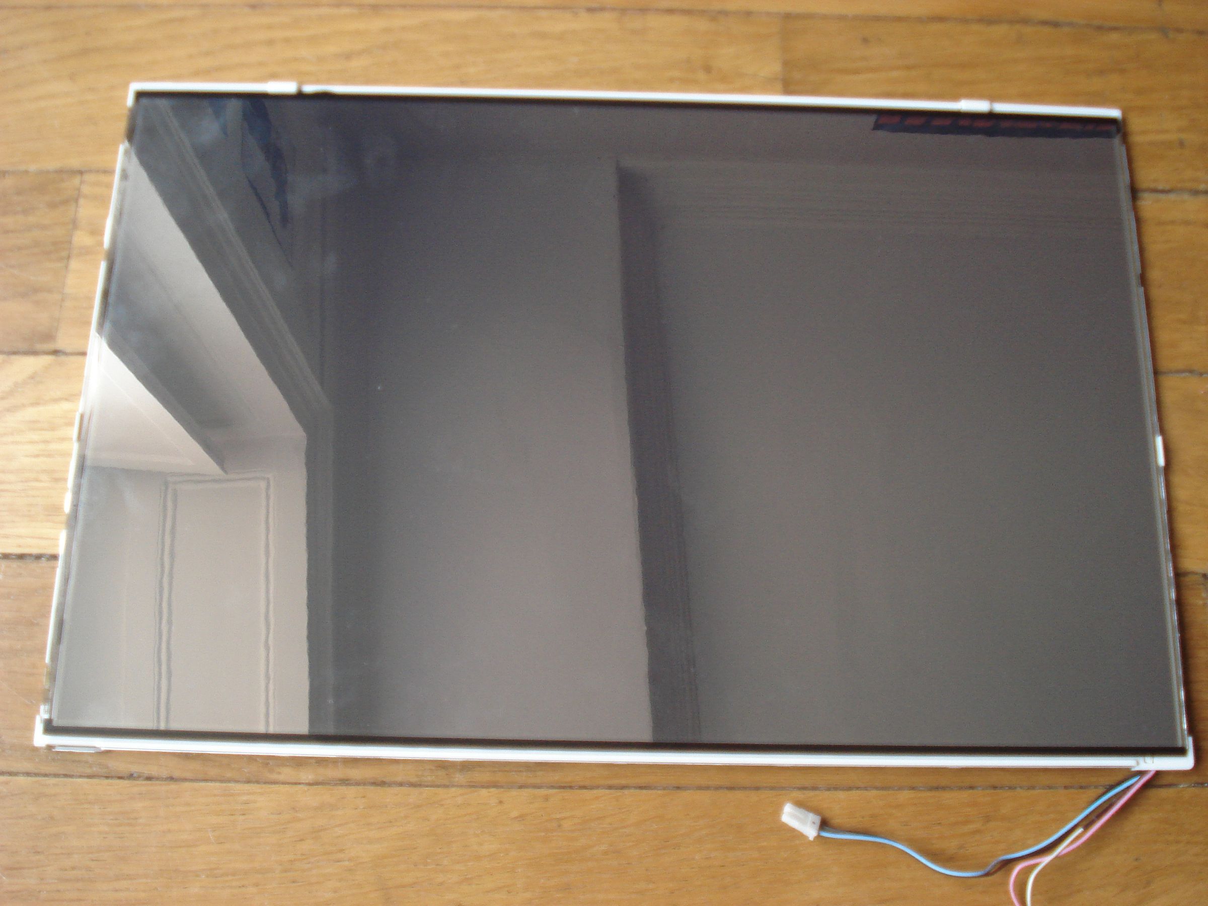 Turn a Laptop Screen Into a Mirror : 9 Steps (with Pictures ...