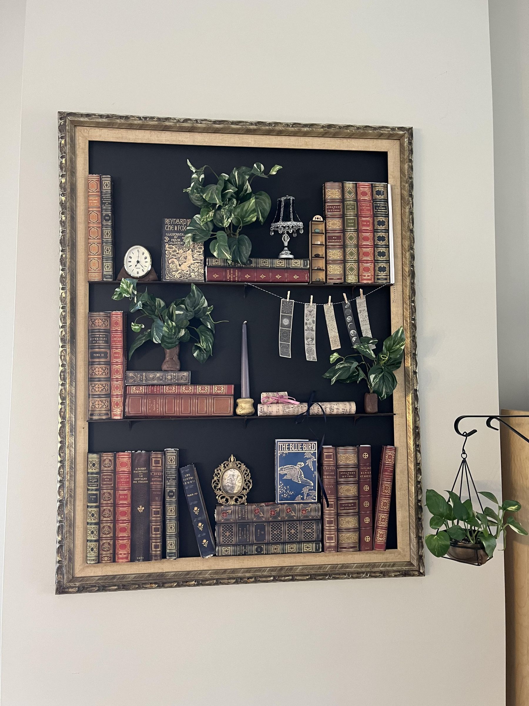 Faux Bookshelf Frame : 8 Steps (with Pictures) - Instructables