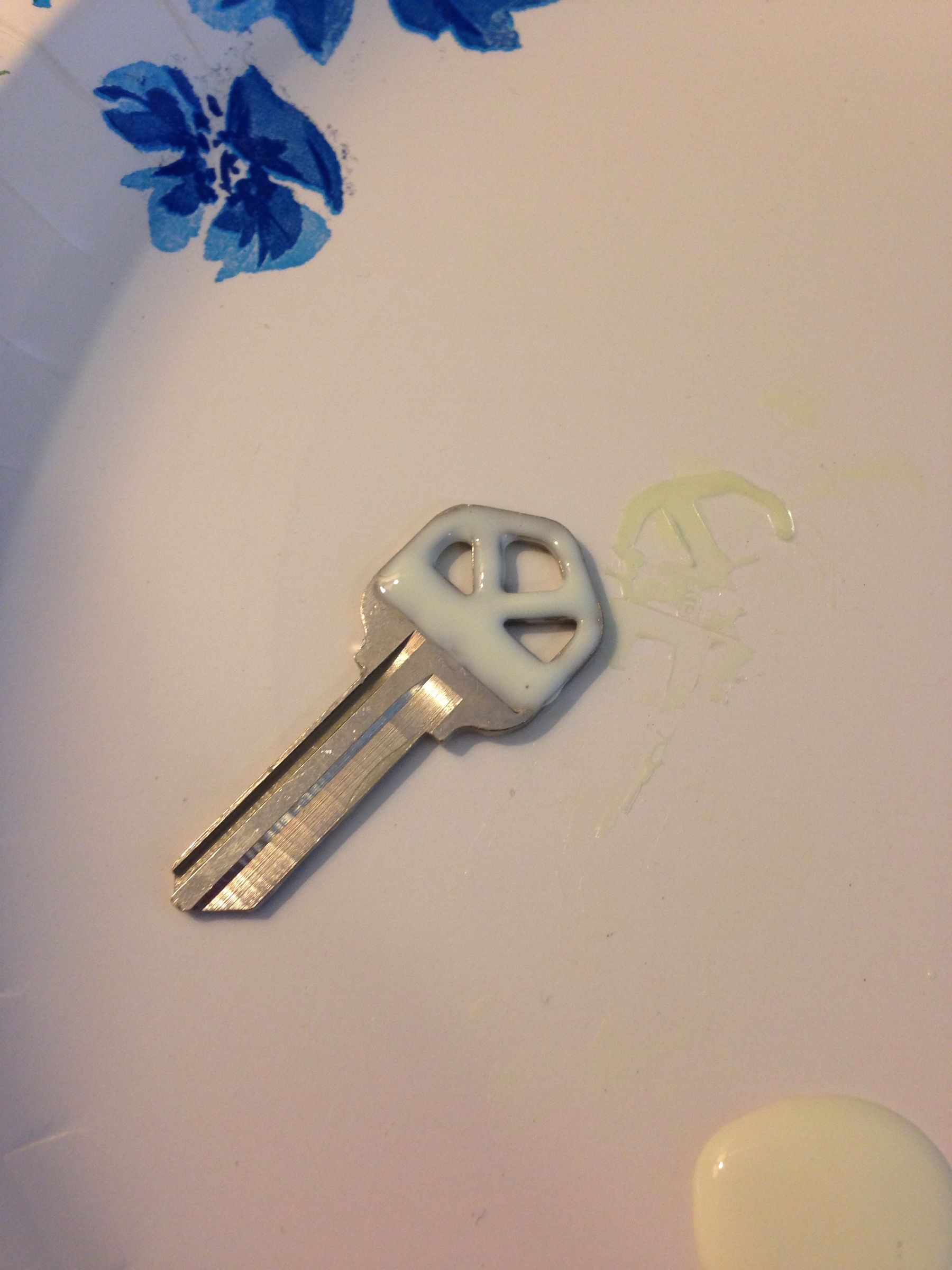Glow in the Dark Keys : 5 Steps - Instructables