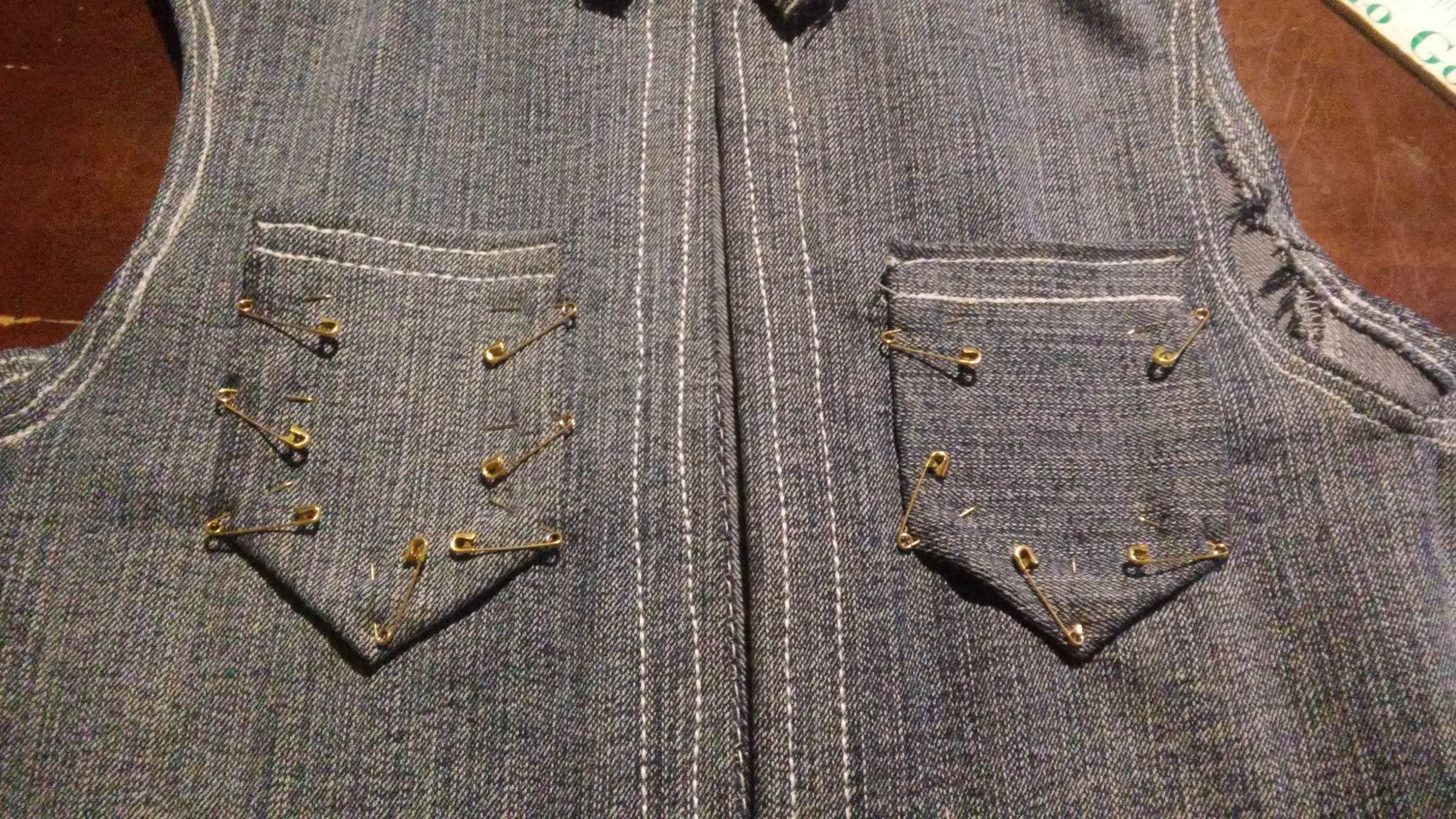 TRANSFORM Old Jeans Into a VEST! : 9 Steps (with Pictures) - Instructables