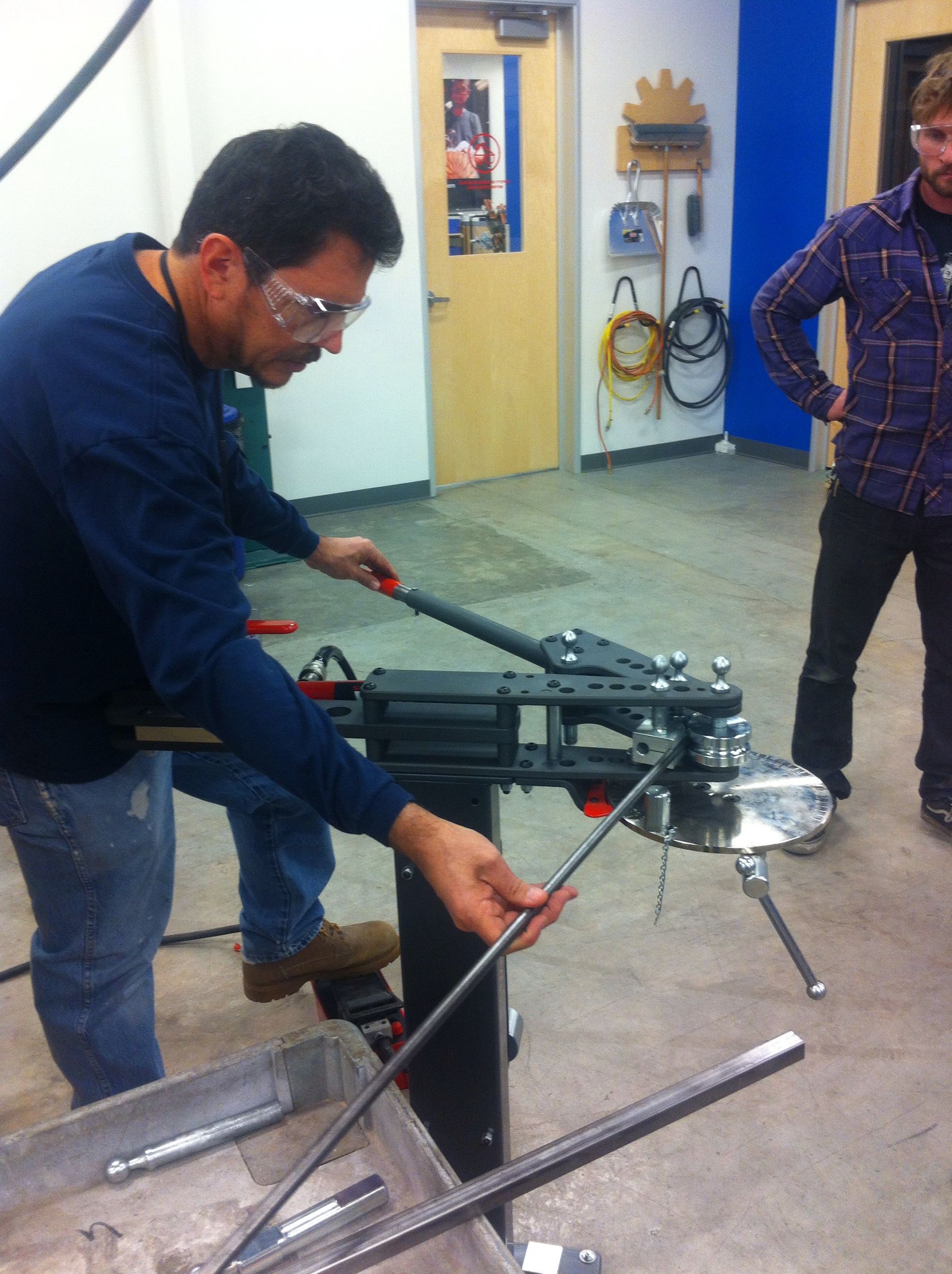 Ironworker and Hydraulic Bender at Techshop : 4 Steps - Instructables