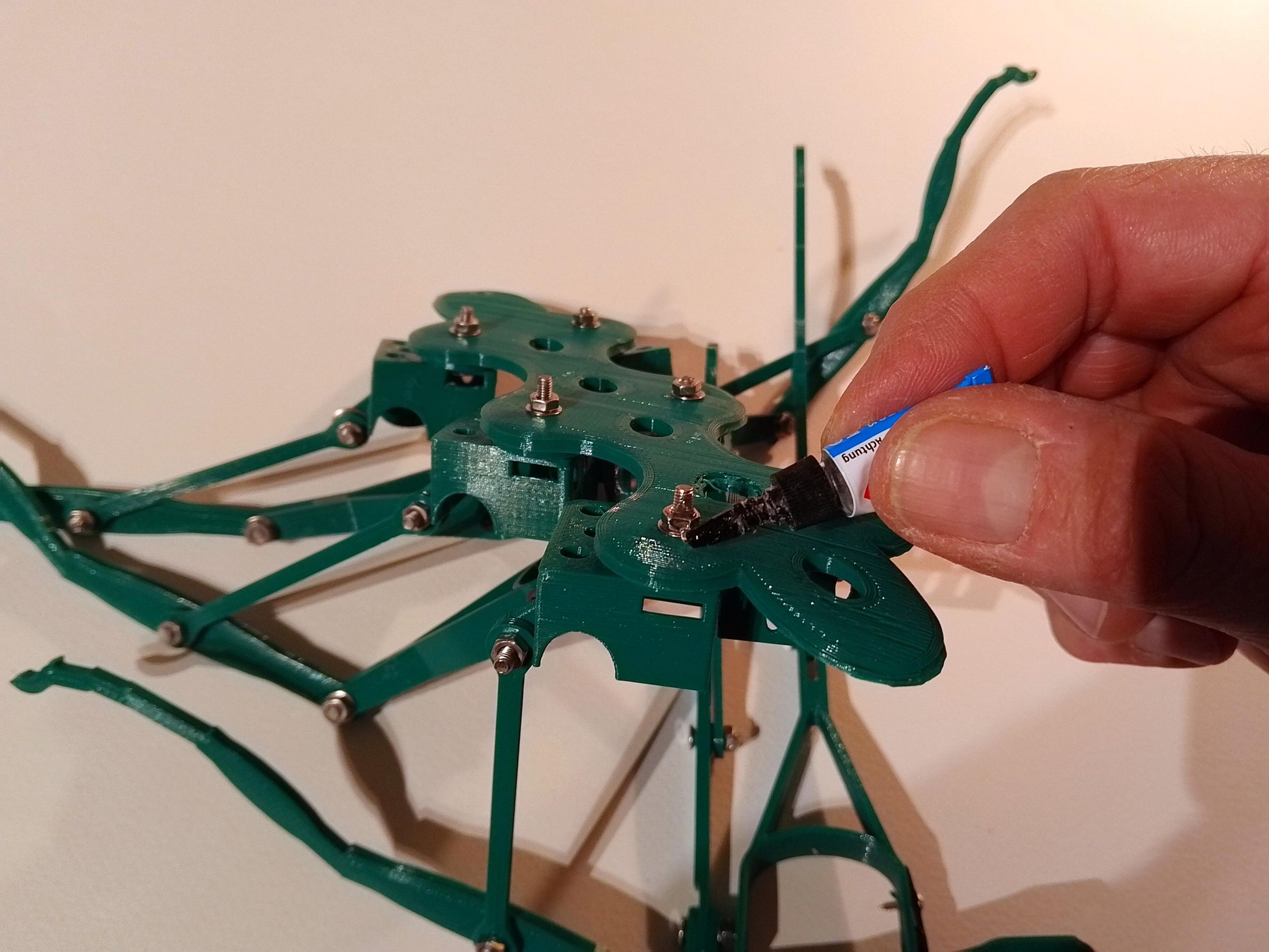 Green Robot Ant : 14 Steps (with Pictures) - Instructables