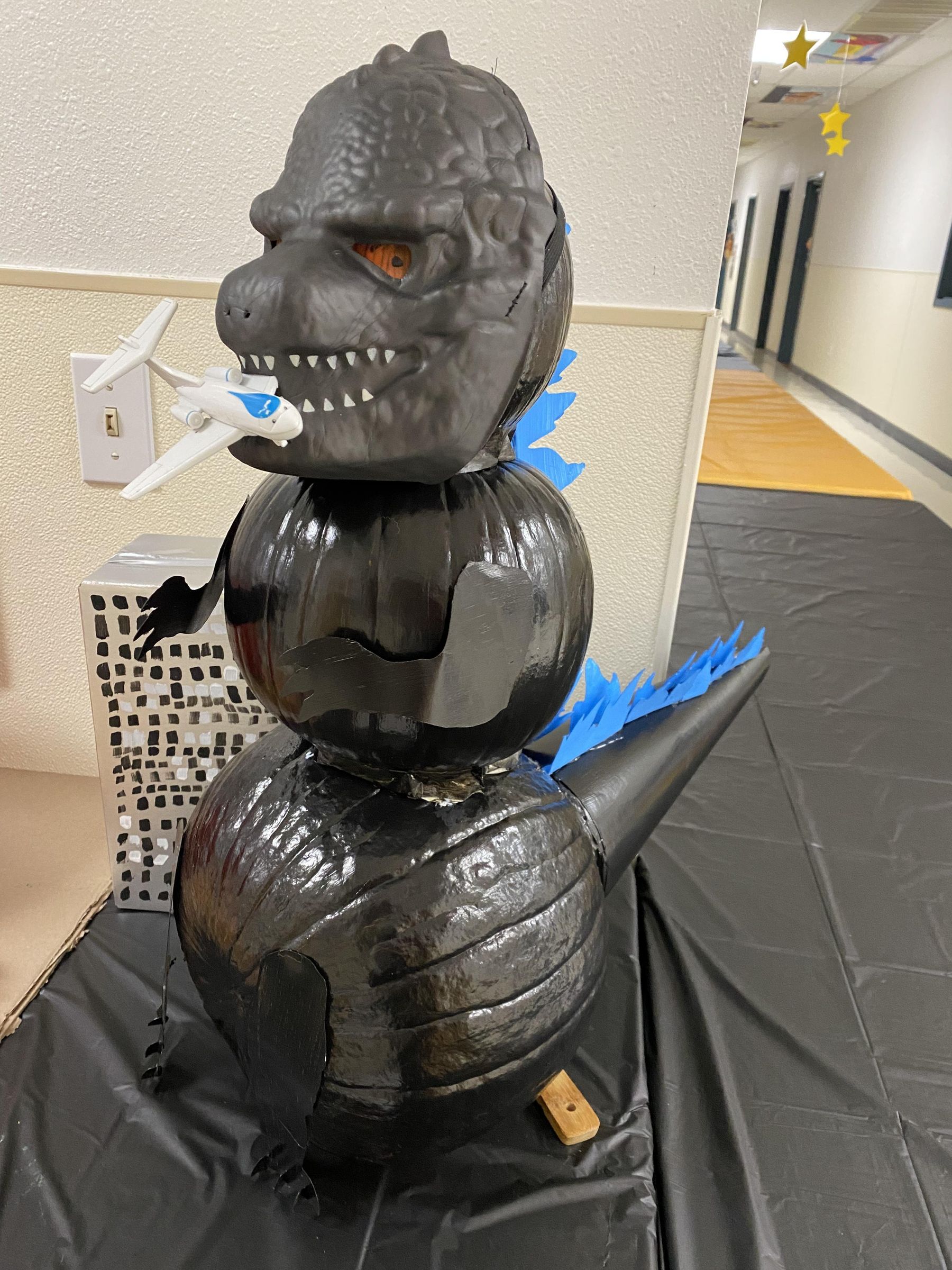 GOURDZILLA! - Godzilla Pumpkin : 11 Steps (with Pictures) - Instructables