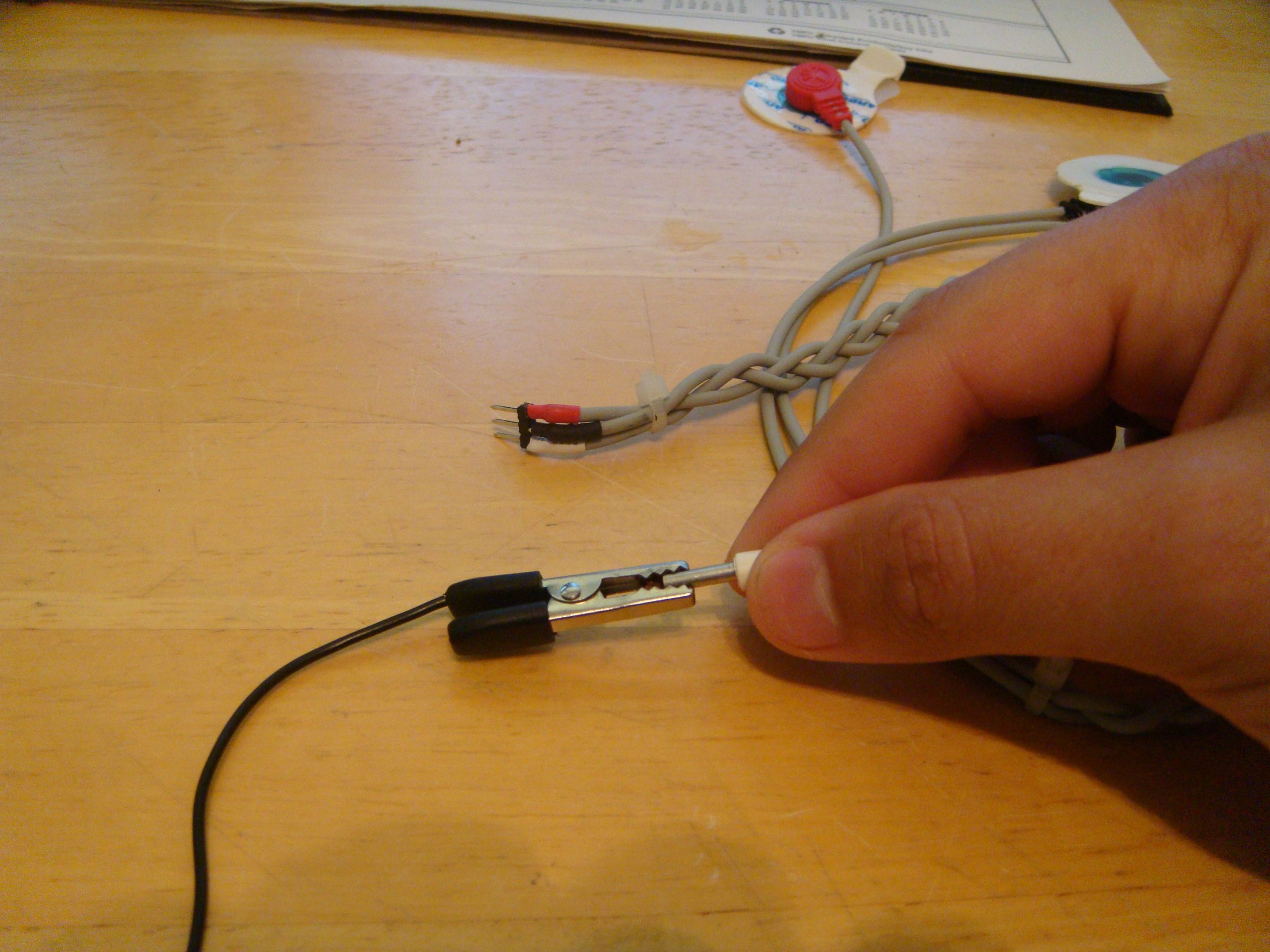 DIY Muscle Sensor / EMG Circuit for a Microcontroller : 13 Steps (with ...