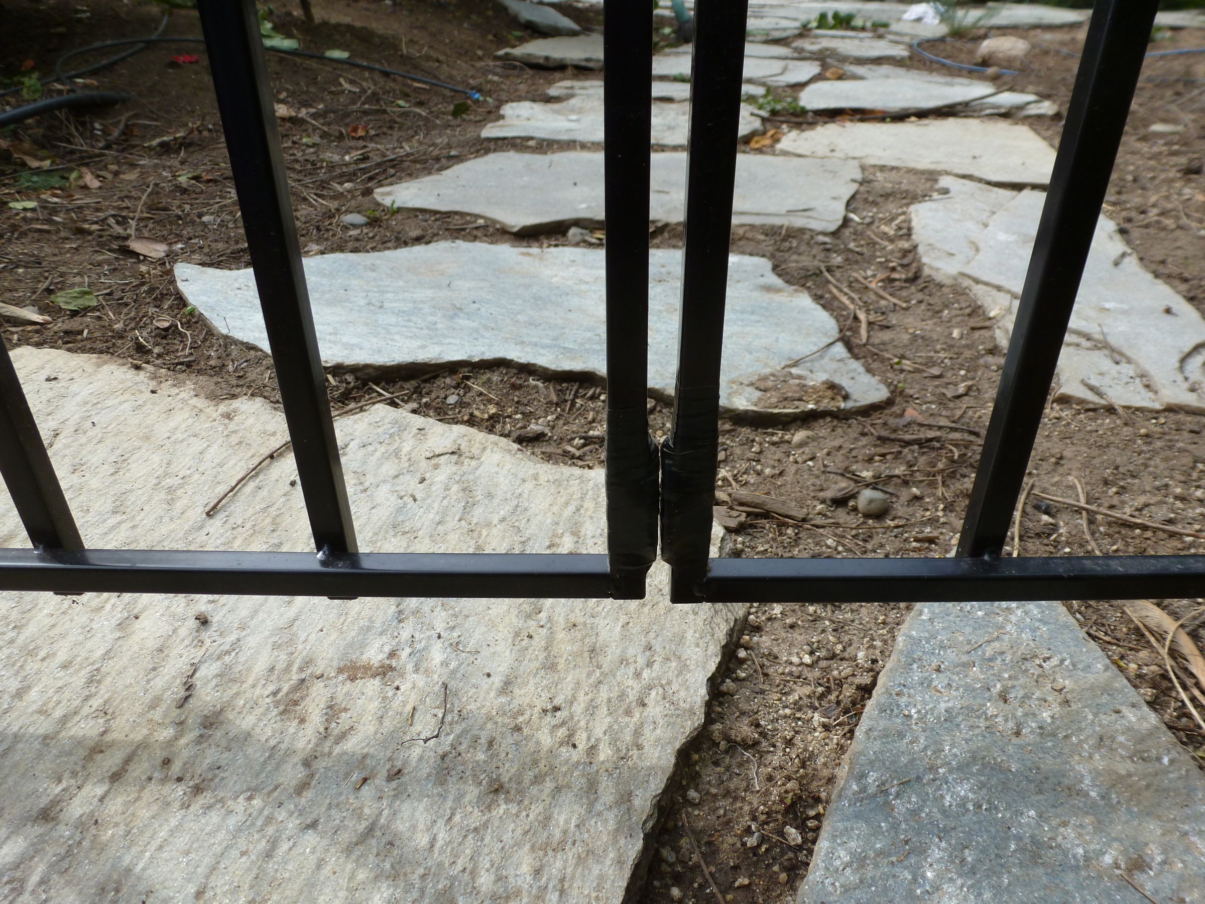 Automatic Double-Gate Closer : 5 Steps - Instructables