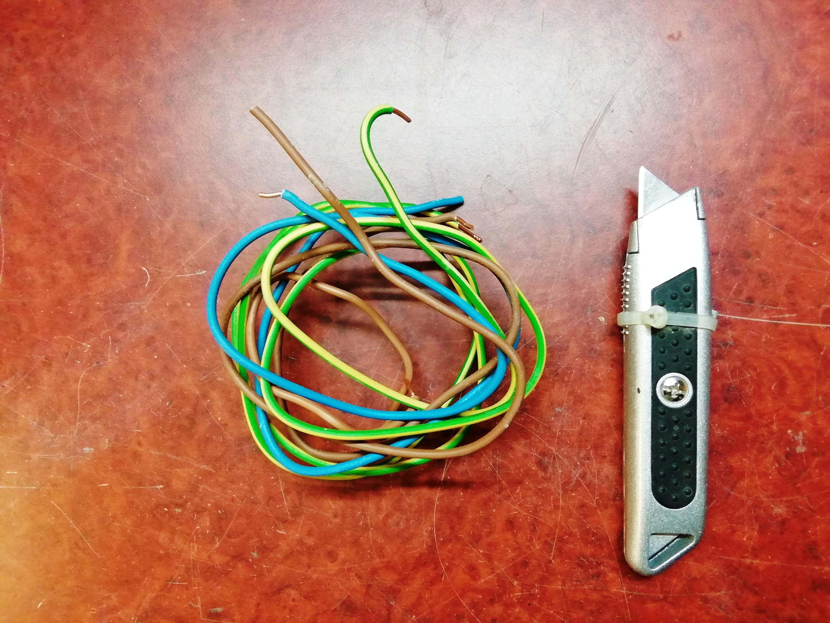 Colorful Copper on Useless Dice : 8 Steps (with Pictures) - Instructables