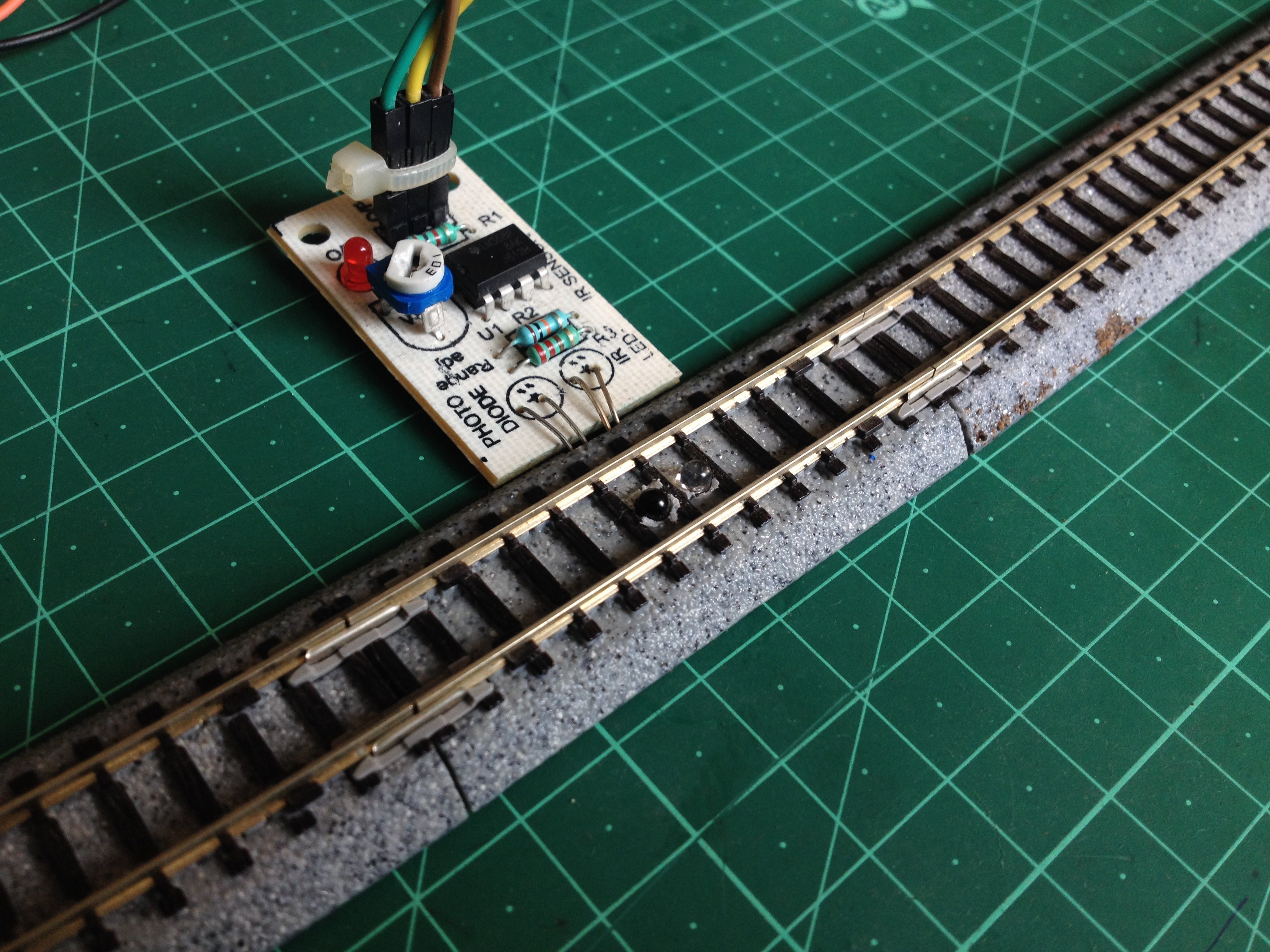 Automated Arduino Controlled Reversing Loop For DC Trains