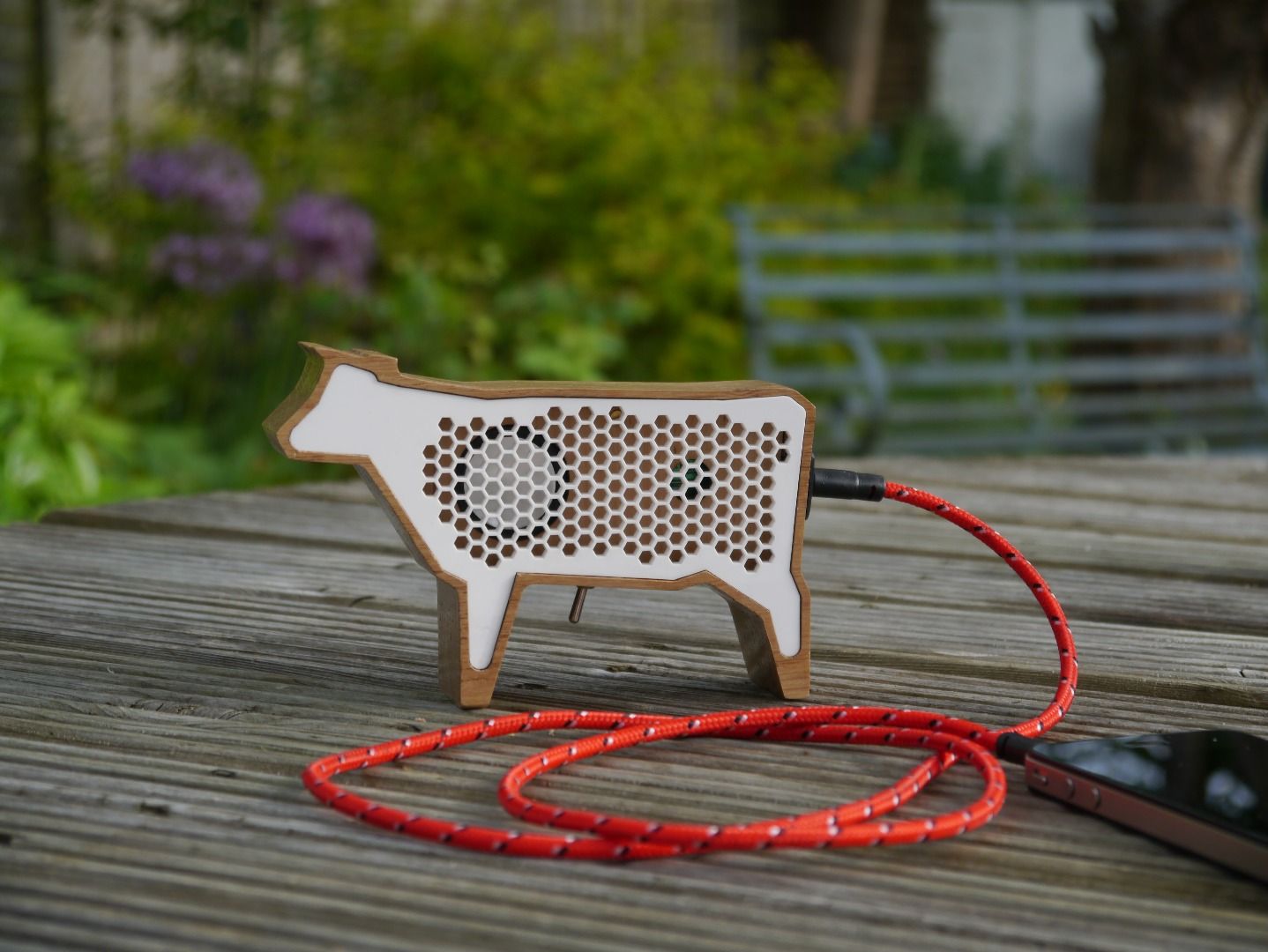 Mini Cow Speaker USB Rechargable : 12 Steps (with Pictures) - Instructables