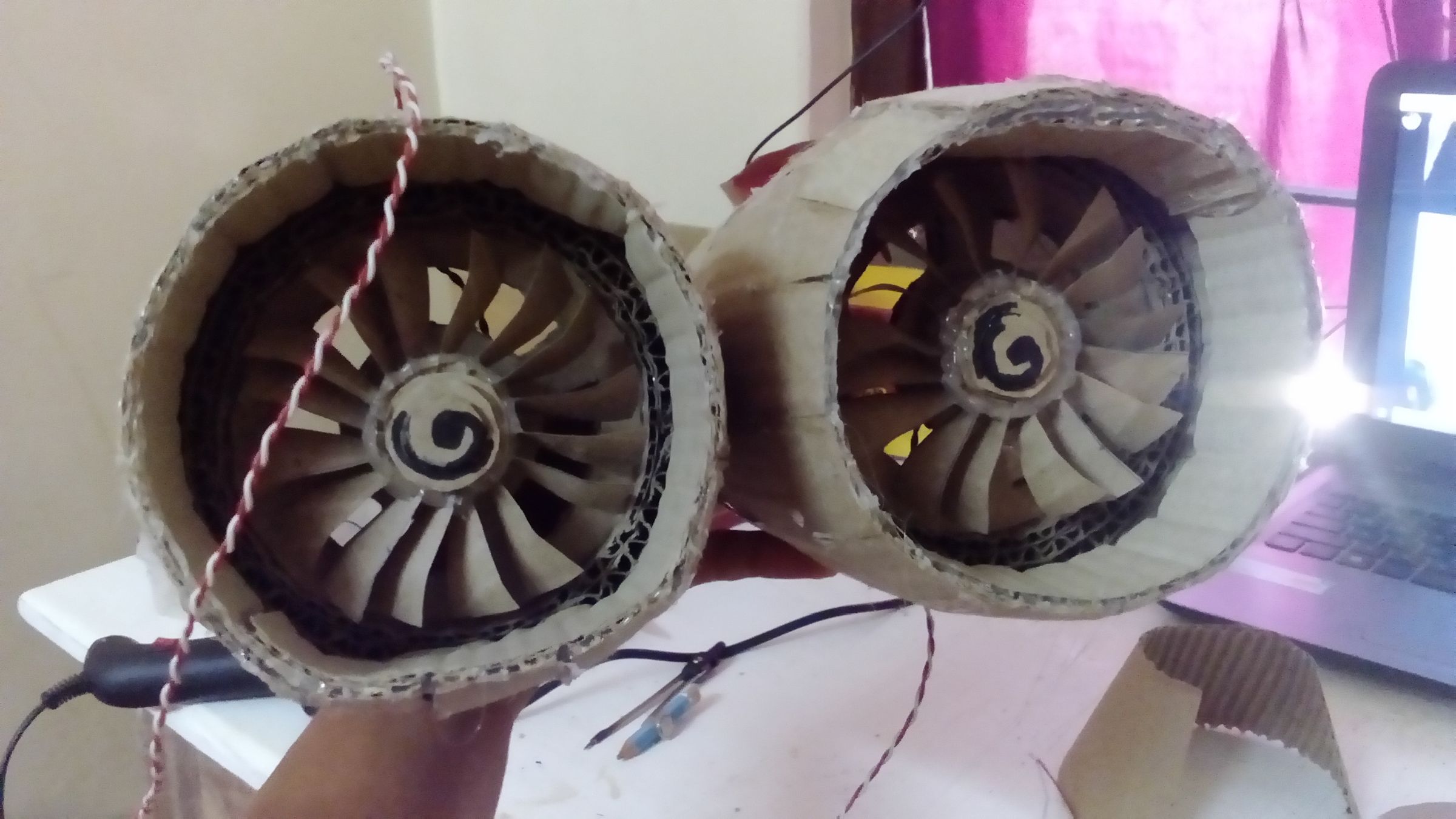 Boeing 737-800 Build Out of CARDBOARD : 9 Steps (with Pictures ...