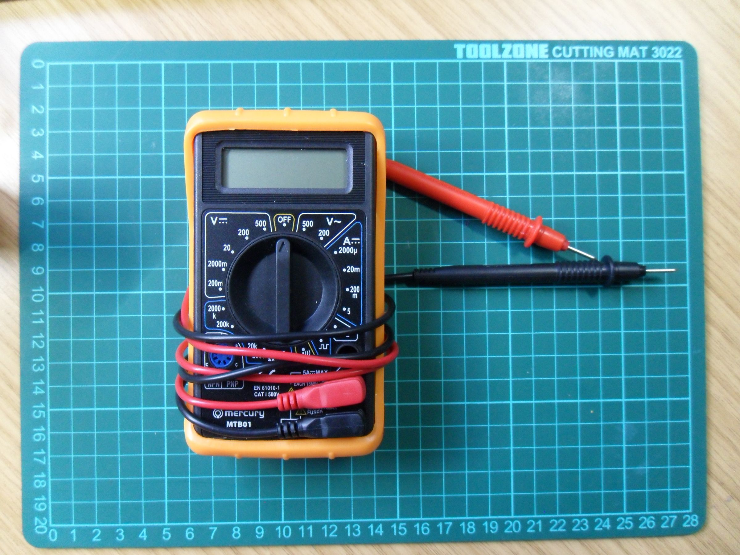 Practical Circuit Construction With Strip Board : 14 Steps (with ...