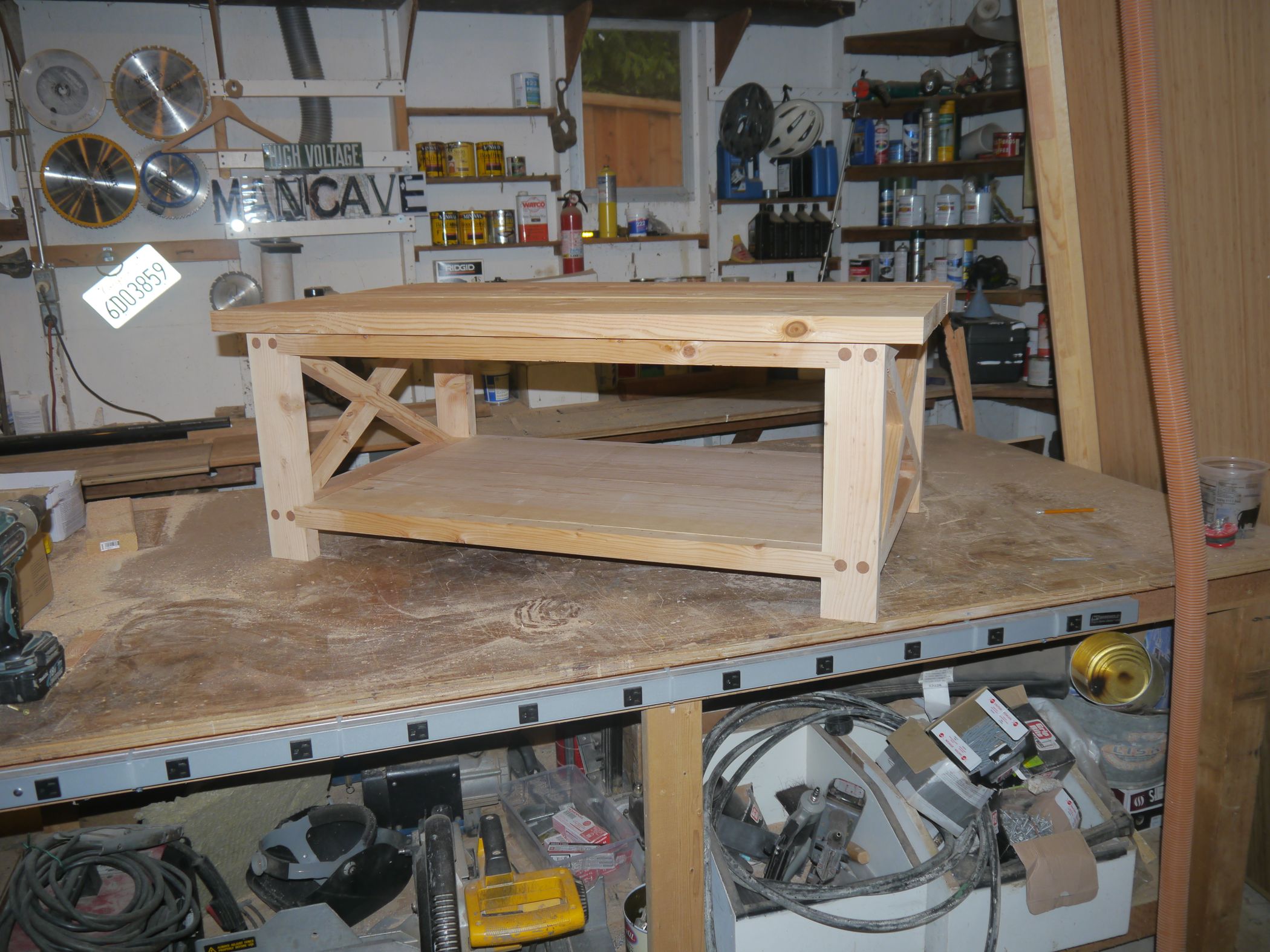 Build a Rustic Coffee Table : 8 Steps (with Pictures) - Instructables