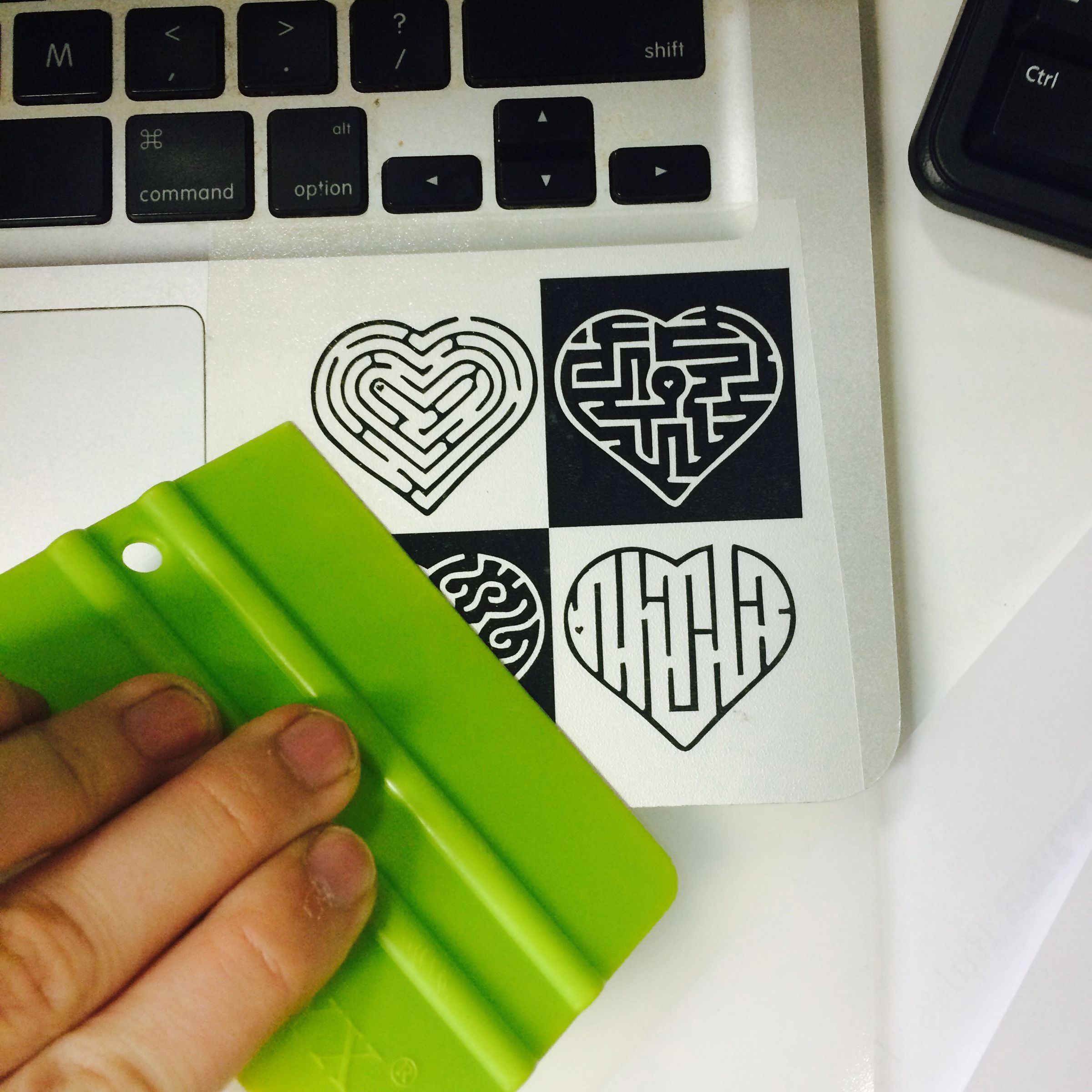 Stickers With the GraphTec Vinyl Cutter : 7 Steps - Instructables