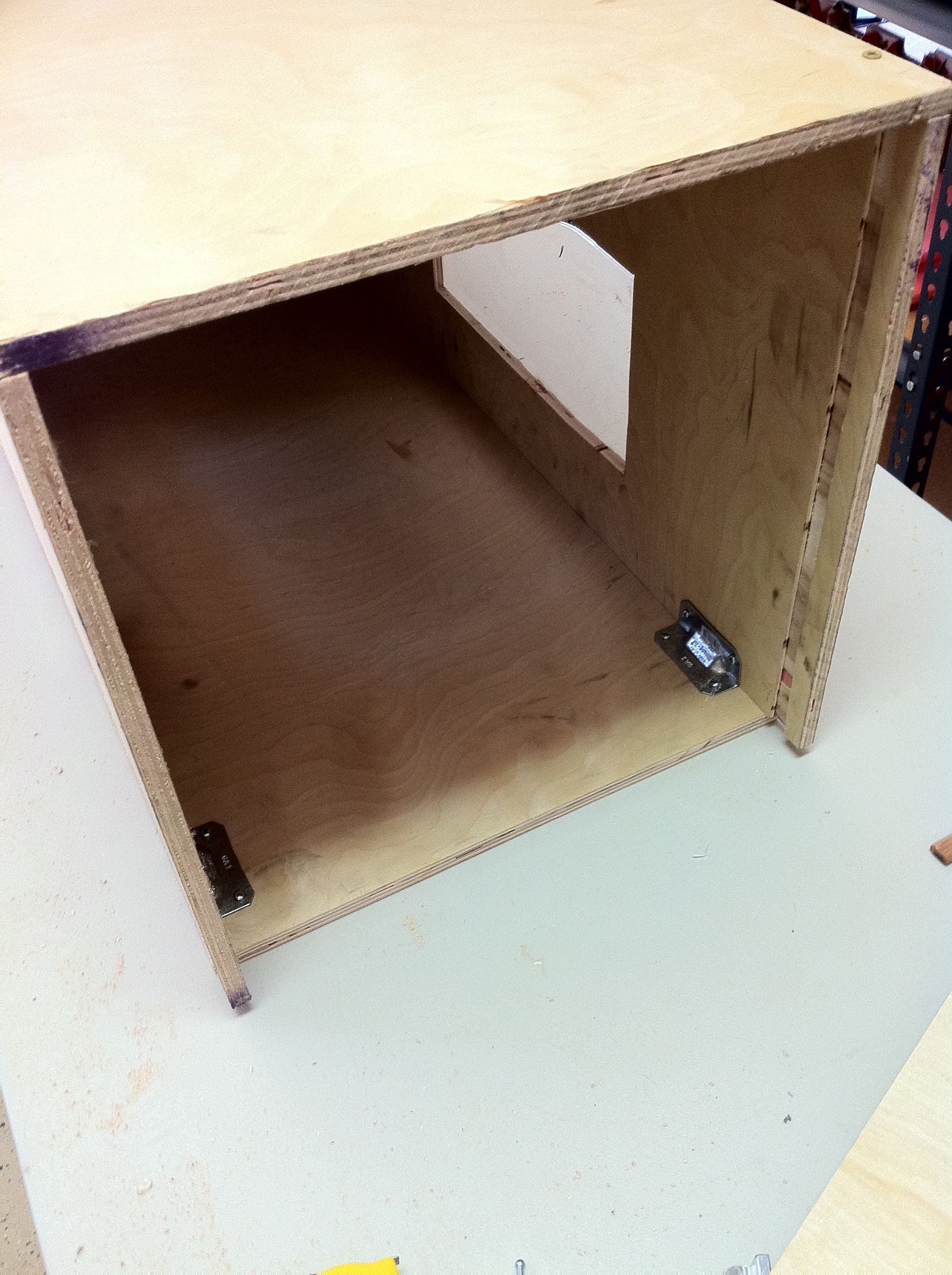 Humane Animal Trap (Small-Med) : 17 Steps (with Pictures) - Instructables