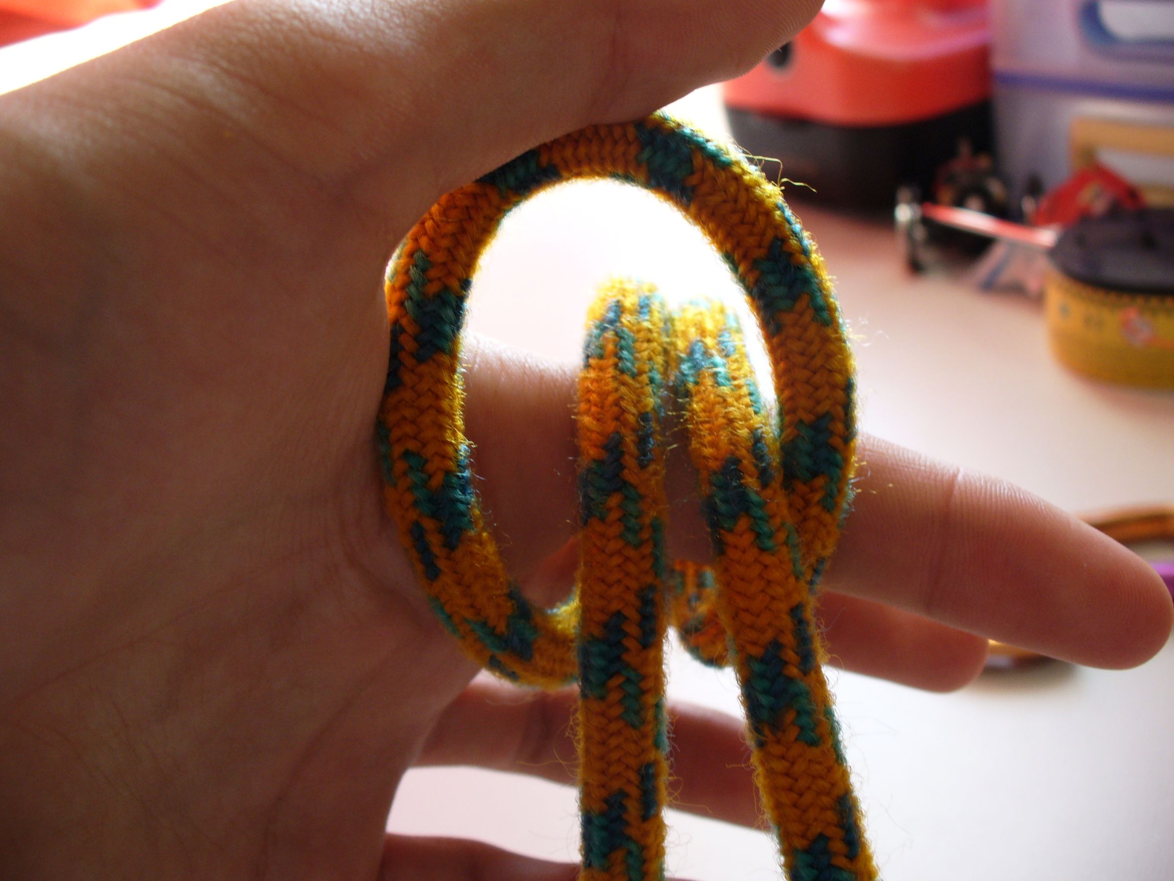 Paracord Prussik Belt : 5 Steps - Instructables