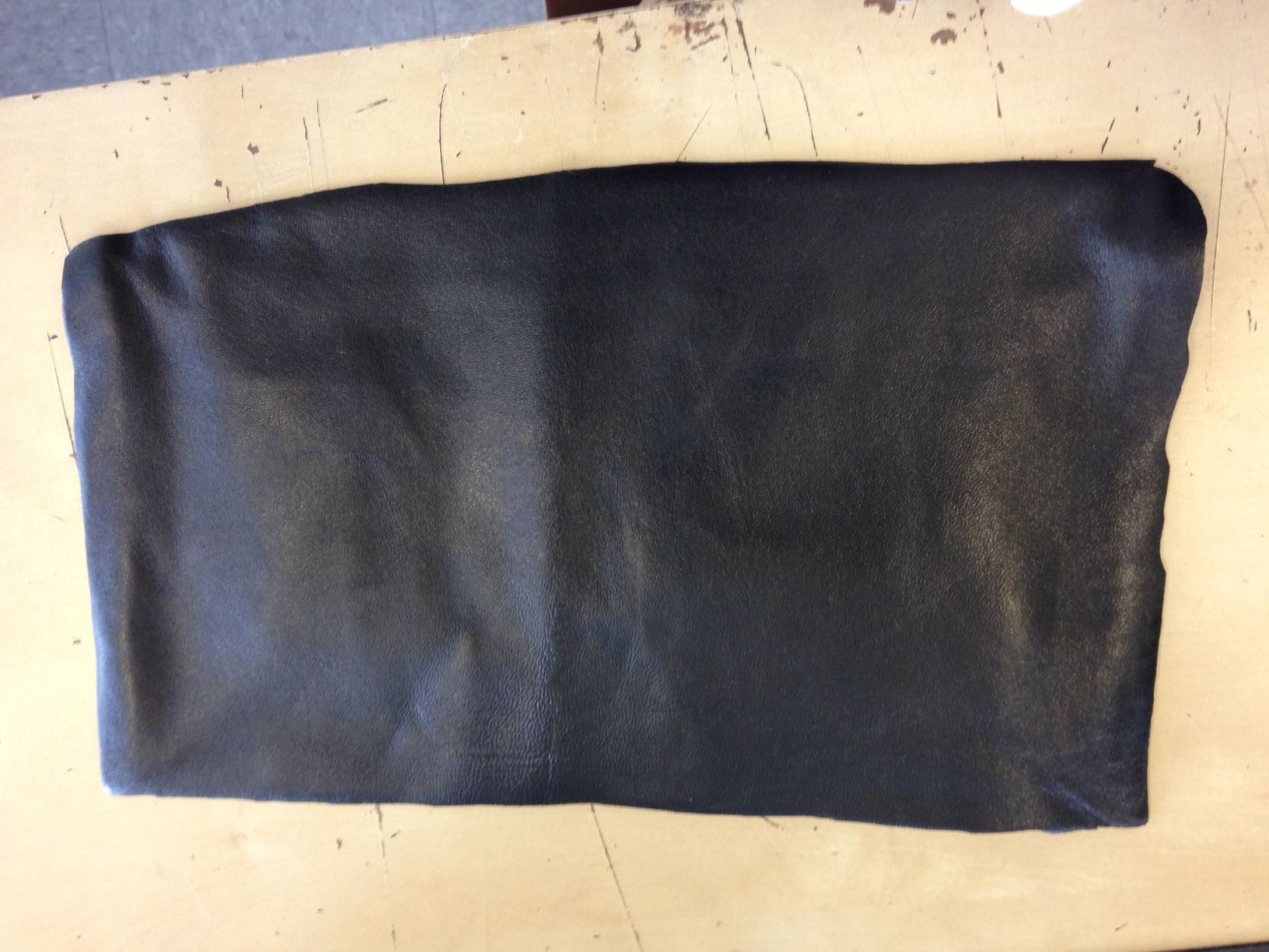 Making a Simple Folded Leather Wallet With Engraved Insignia : 3 Steps ...
